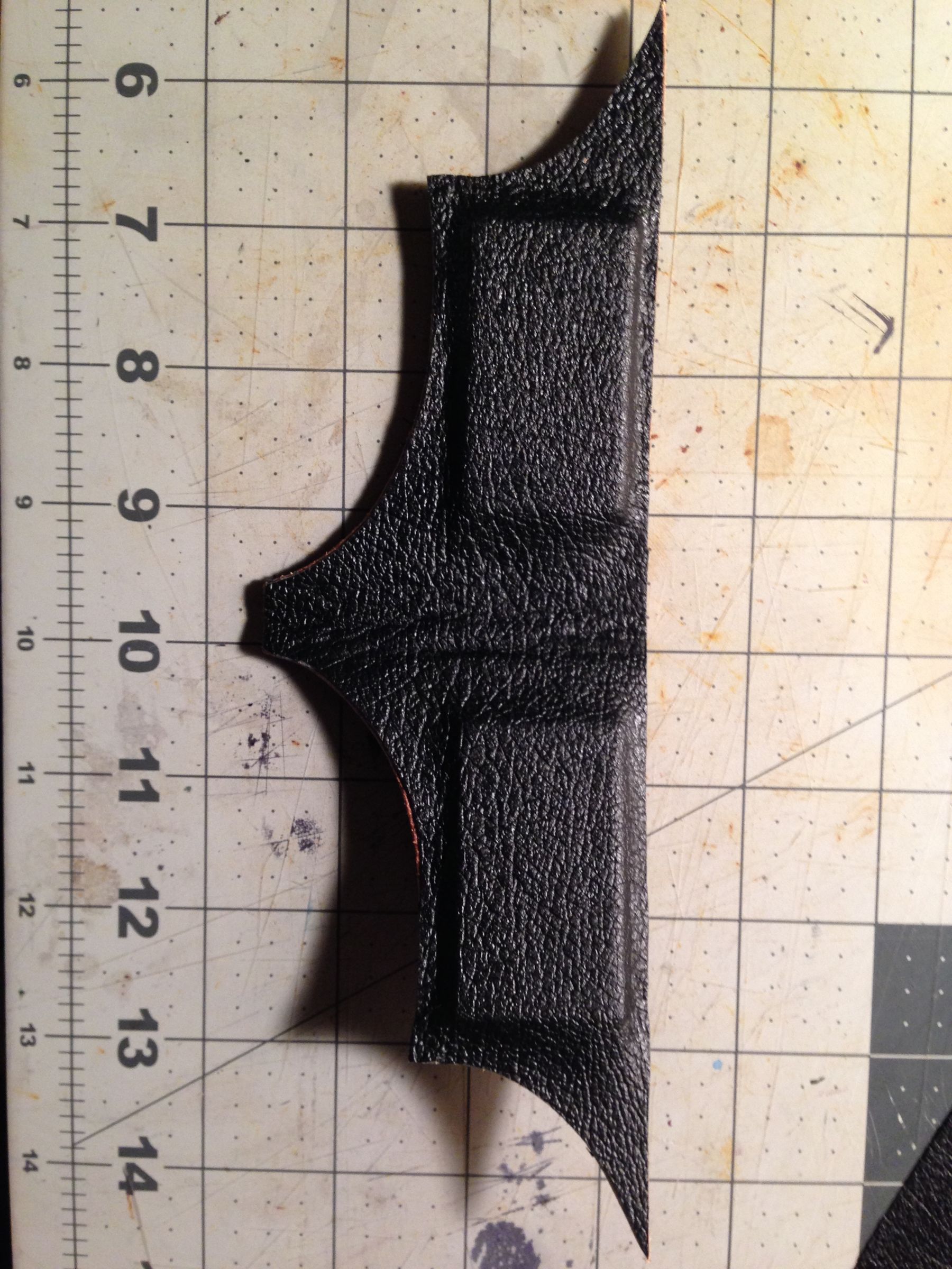 How to Make a Batman Utility Belt : 7 Steps (with Pictures) - Instructables