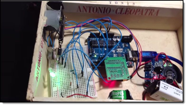 Secret Knock Detecting Door Lock : 10 Steps (with Pictures) - Instructables