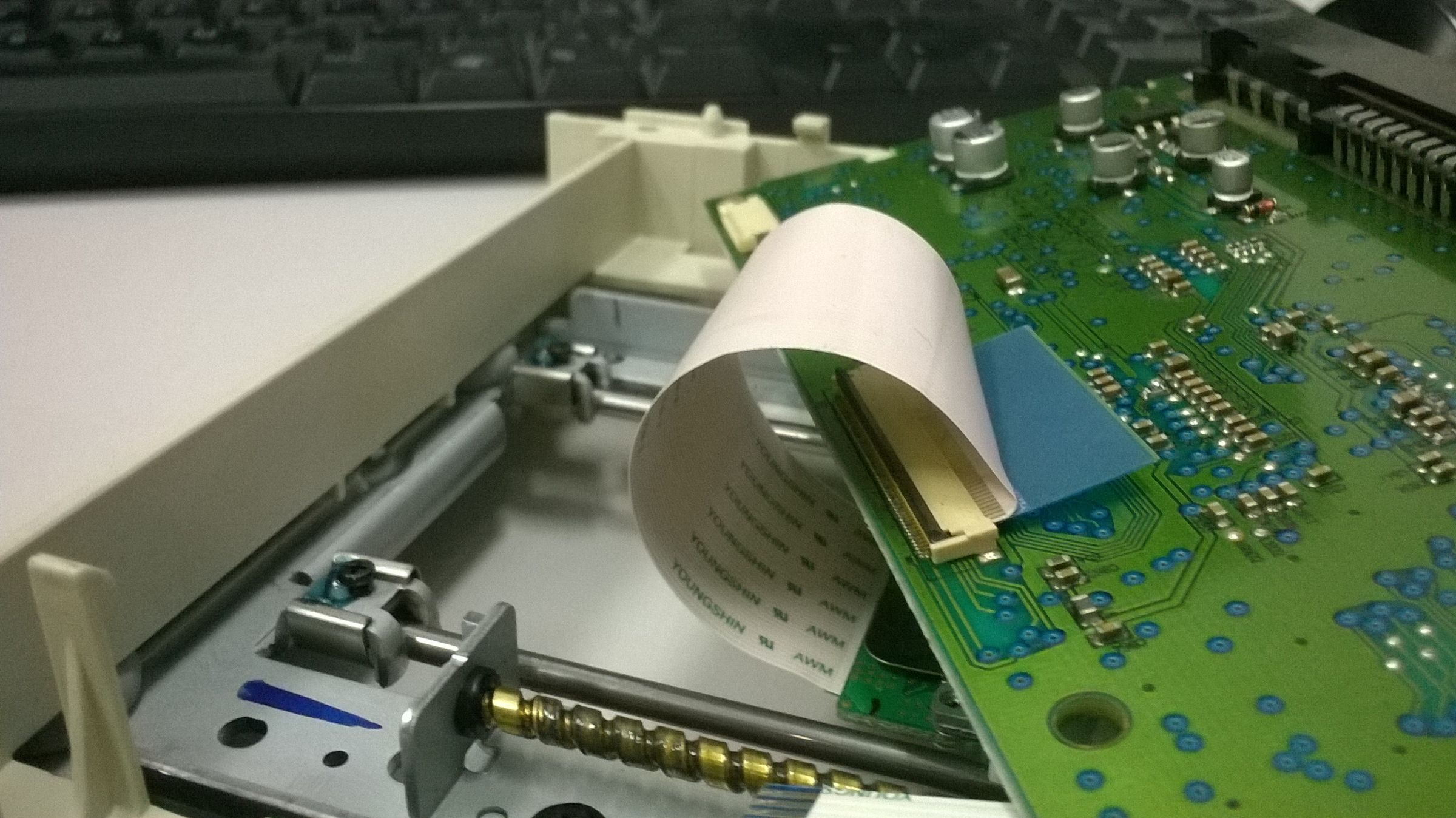 Disassembling a CD/DVD Reader and Reusing Its Parts : 12 Steps (with ...