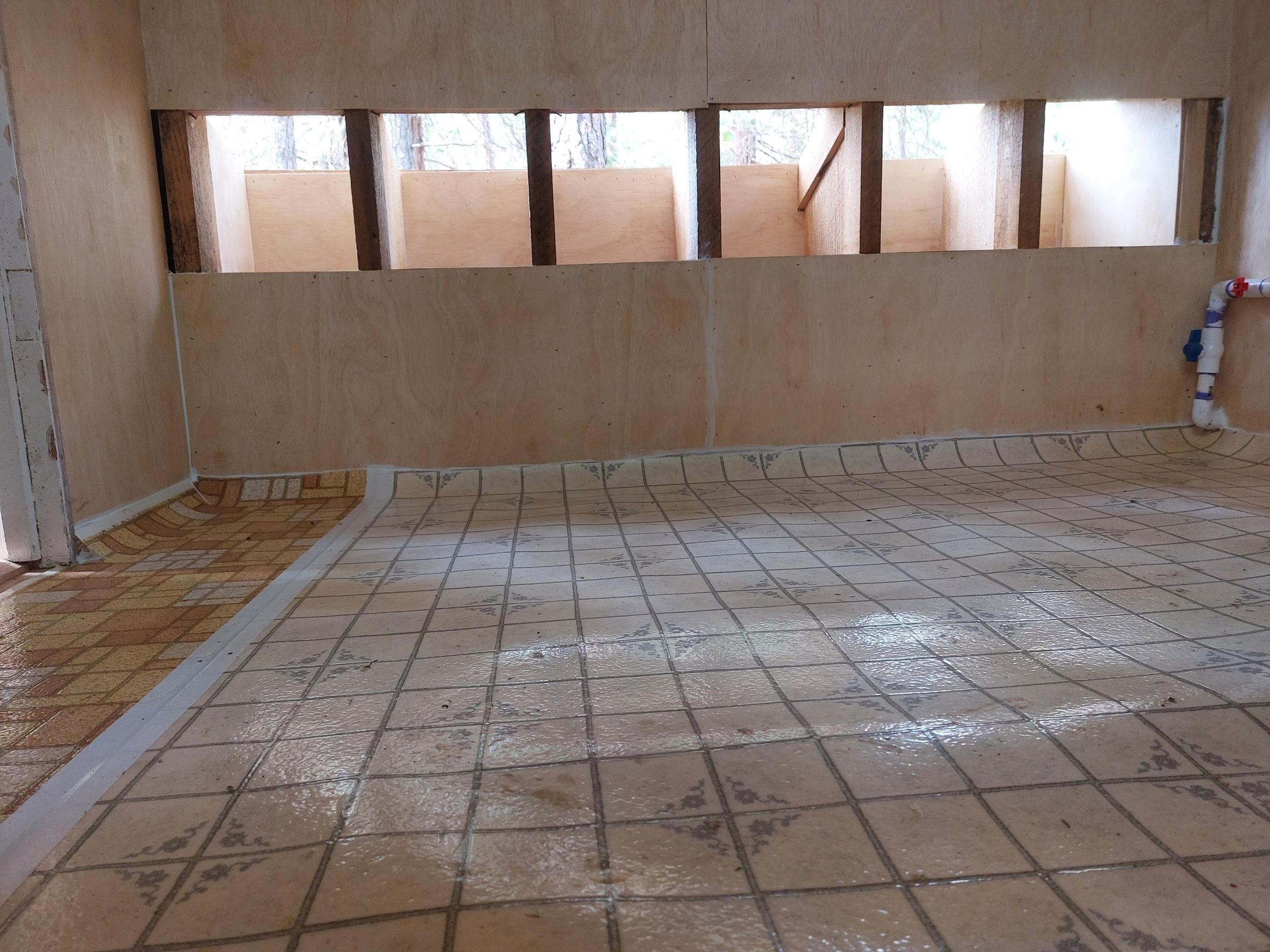 Easy-Care Henhouse : 16 Steps (with Pictures) - Instructables