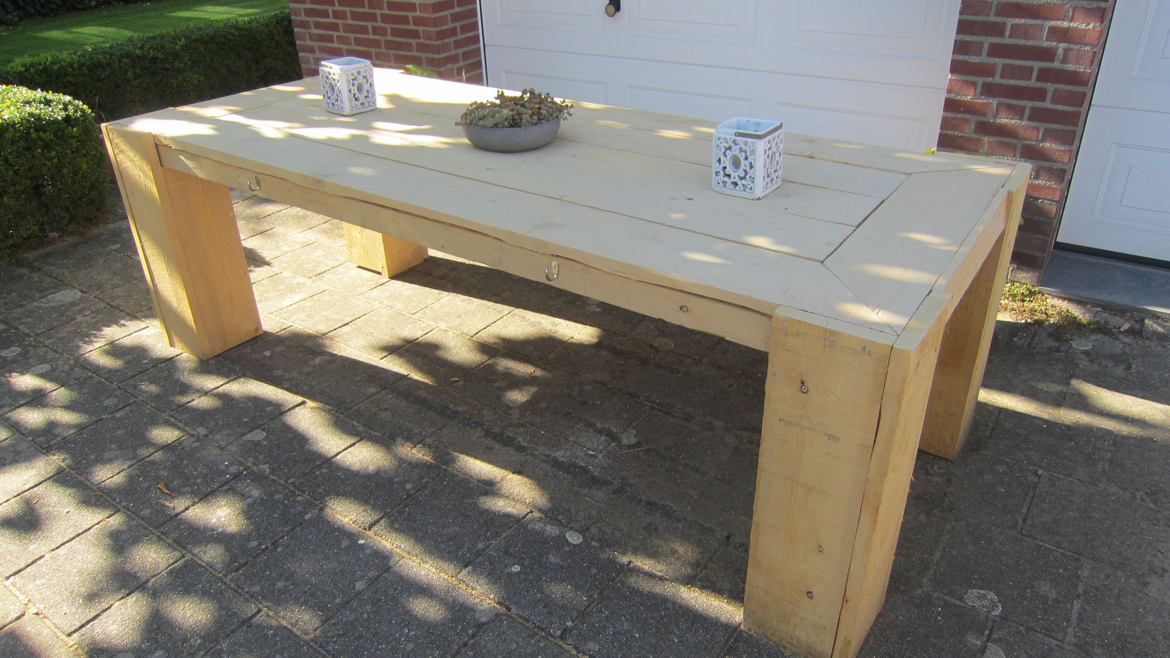 Robust Pallet Table : 12 Steps (with Pictures) - Instructables