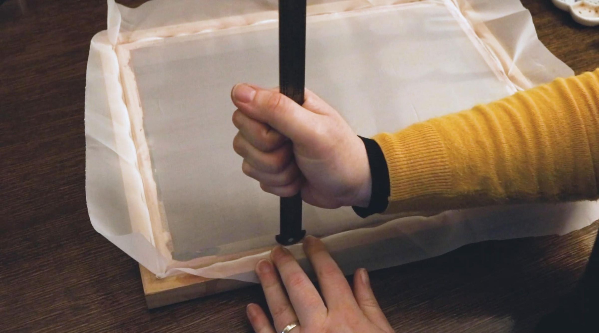 Fitting Mesh in a Screen Printing Frame : 7 Steps (with Pictures ...