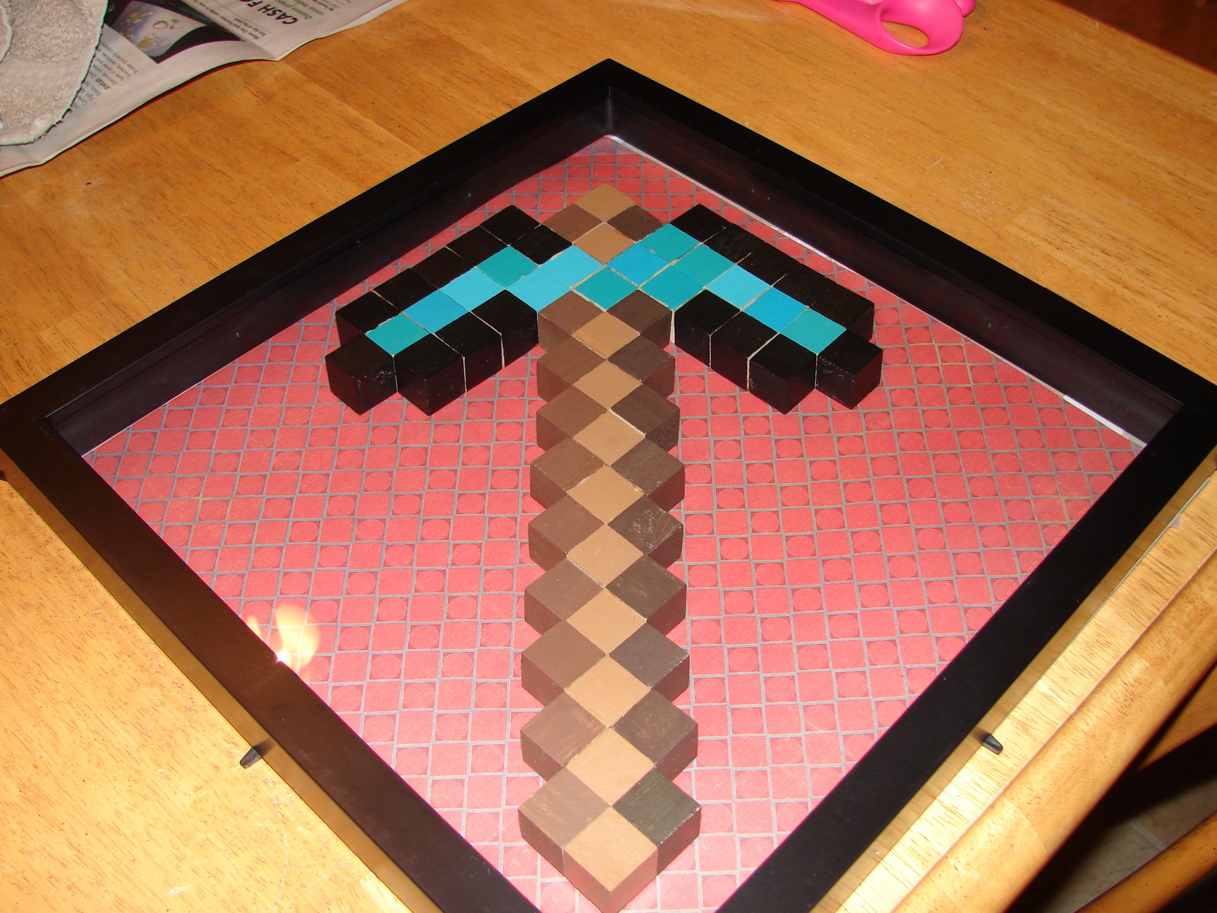 How to Make a Minecraft Pickaxe Lamp! : 8 Steps - Instructables