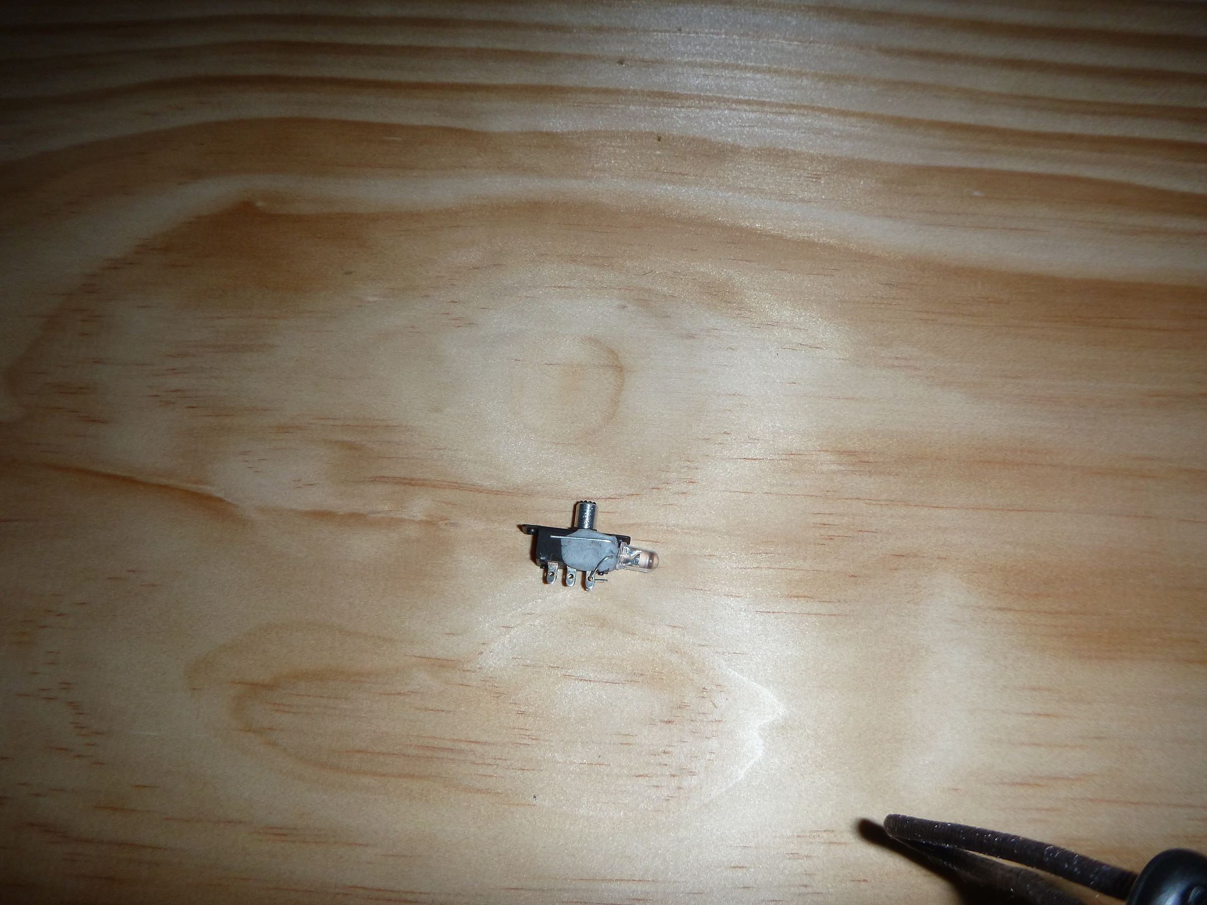 Simple LED Torch! : 3 Steps - Instructables