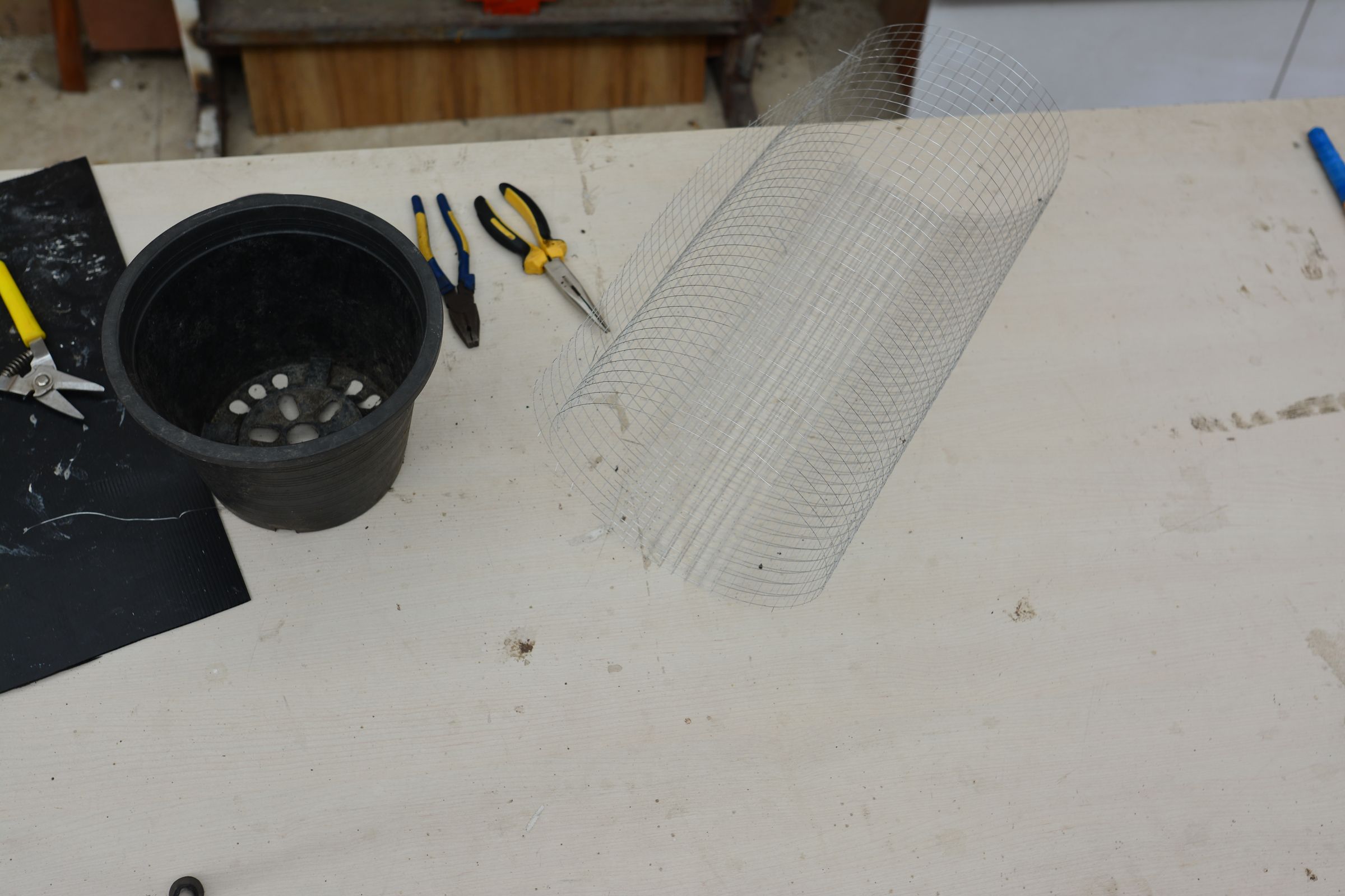 How to Make Concrete Tree Stump : 8 Steps (with Pictures) - Instructables