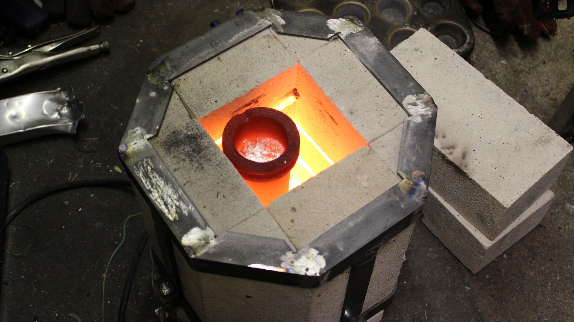 How to Make an Electric Foundry for Metal Casting (with Pictures ...
