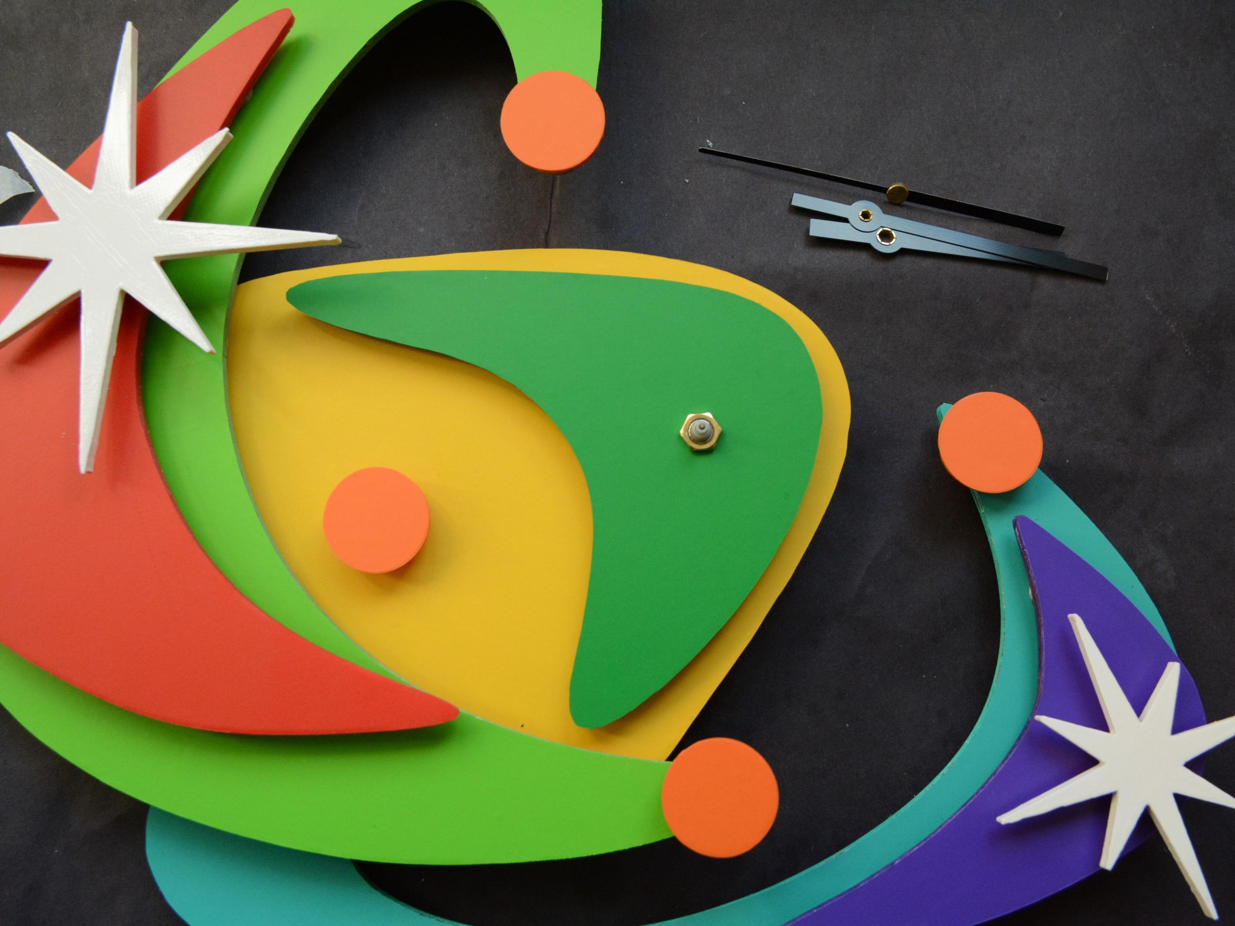3D Printed Futuristic Space Age Wall Clock : 14 Steps (with Pictures ...