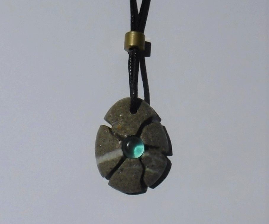Fragmented Stone Gem Pendant : 7 Steps (with Pictures) - Instructables