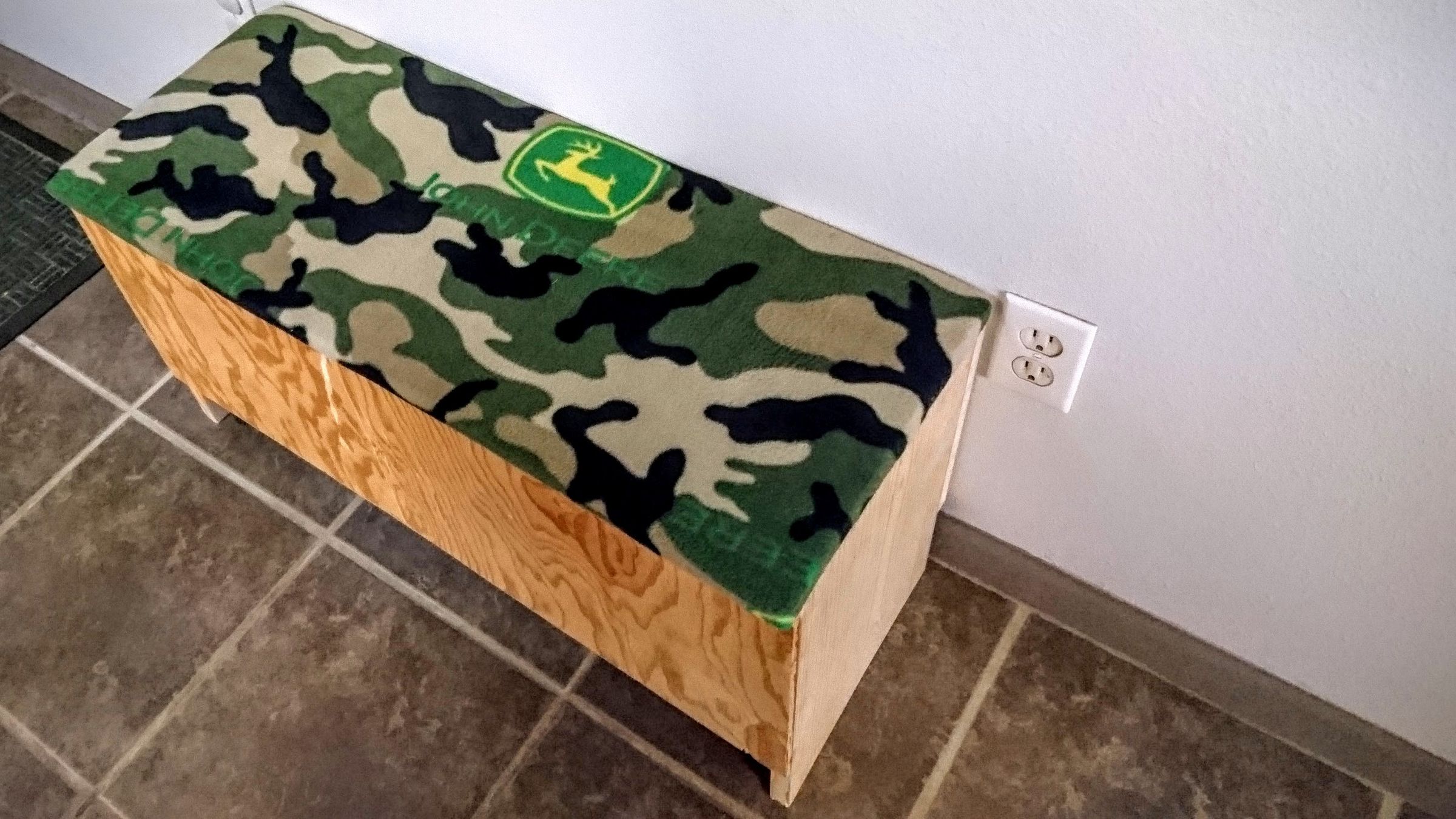Shoe Box Bench : 4 Steps (with Pictures) - Instructables