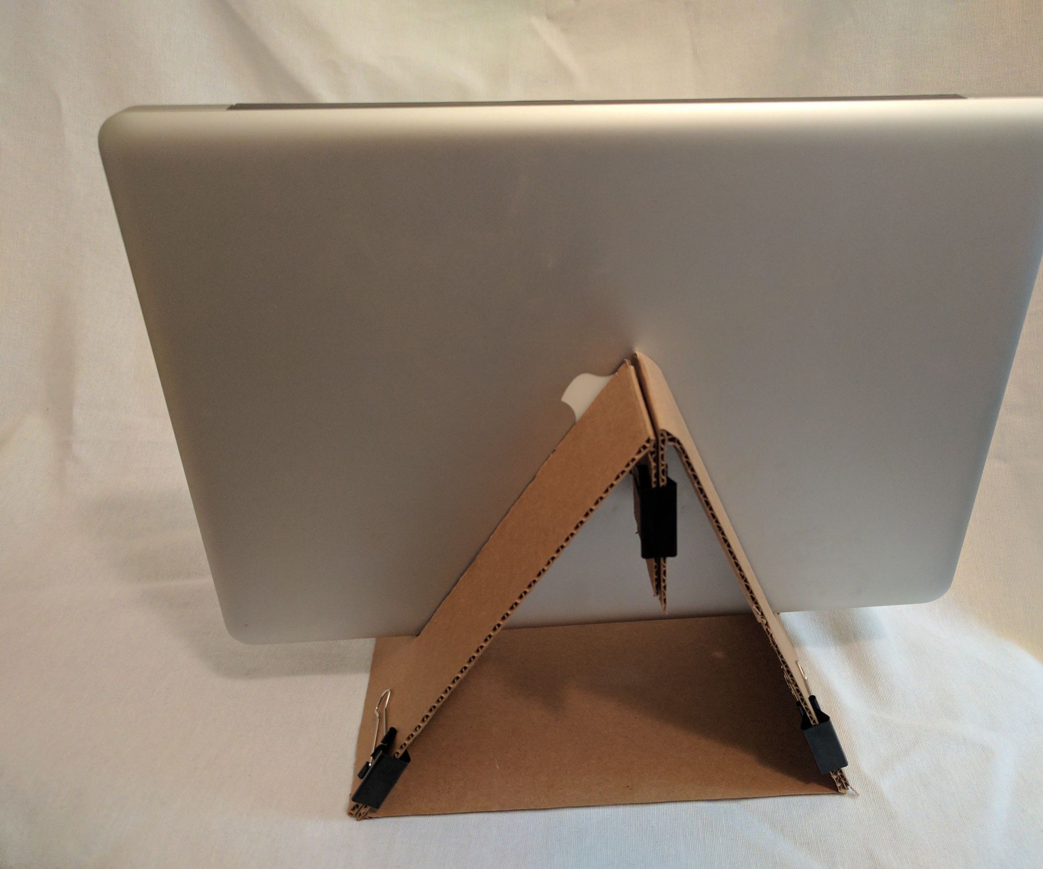 Cardboard Laptop Dock : 4 Steps (with Pictures) - Instructables