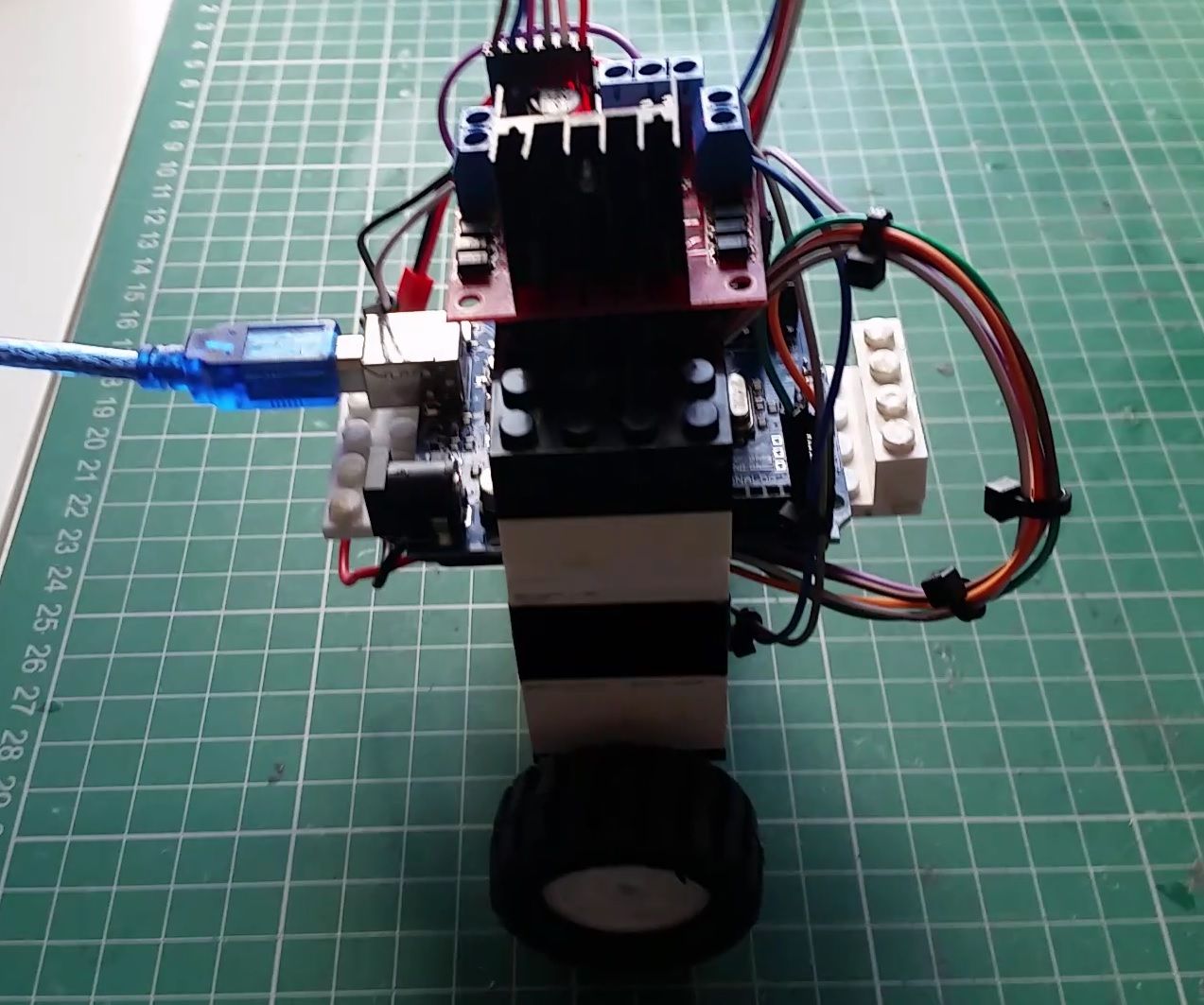 2 Wheeled Self Balancing Robot : 4 Steps - Instructables