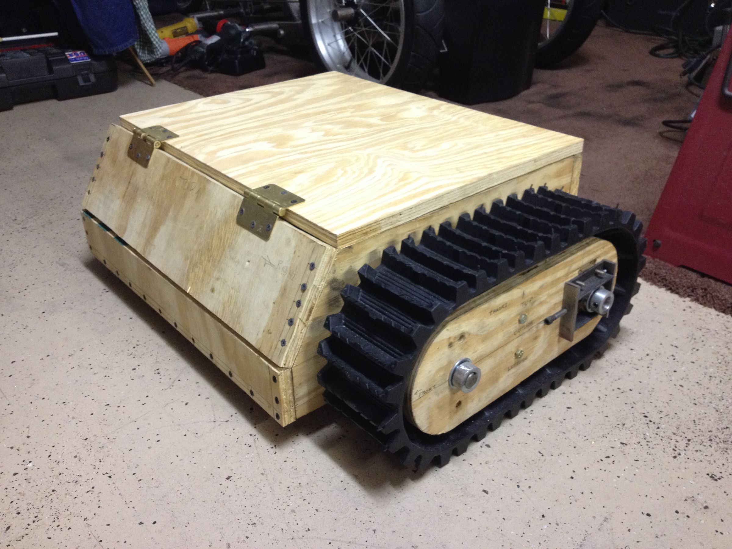 Track Bot : 21 Steps - Instructables