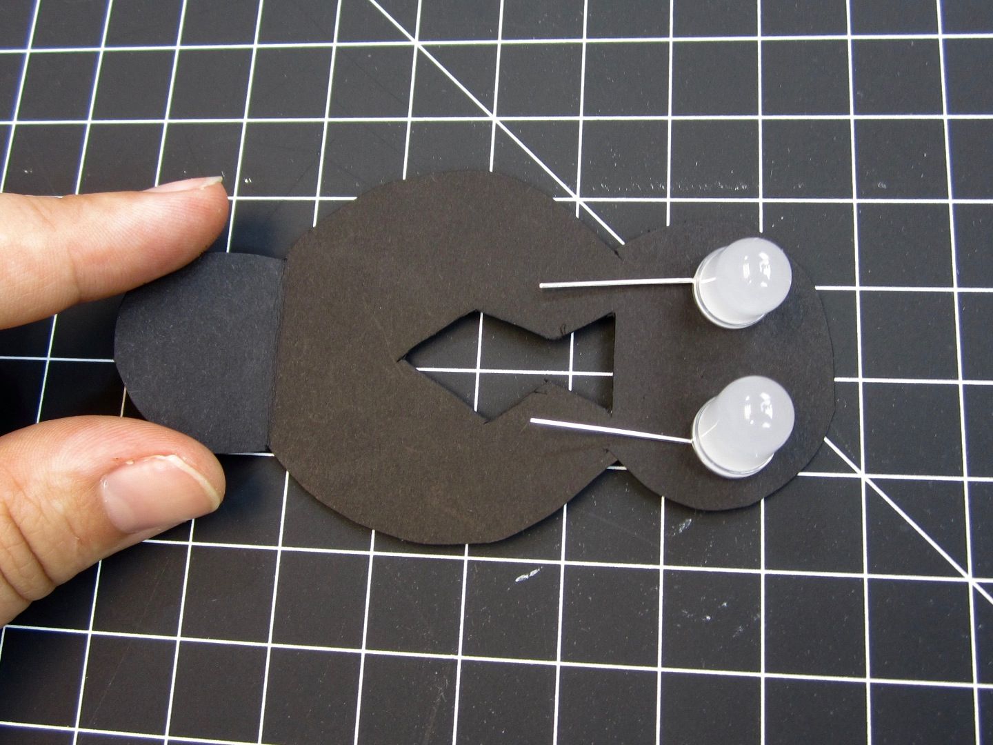 Halloween LED Paper Crafts : 12 Steps (with Pictures) - Instructables