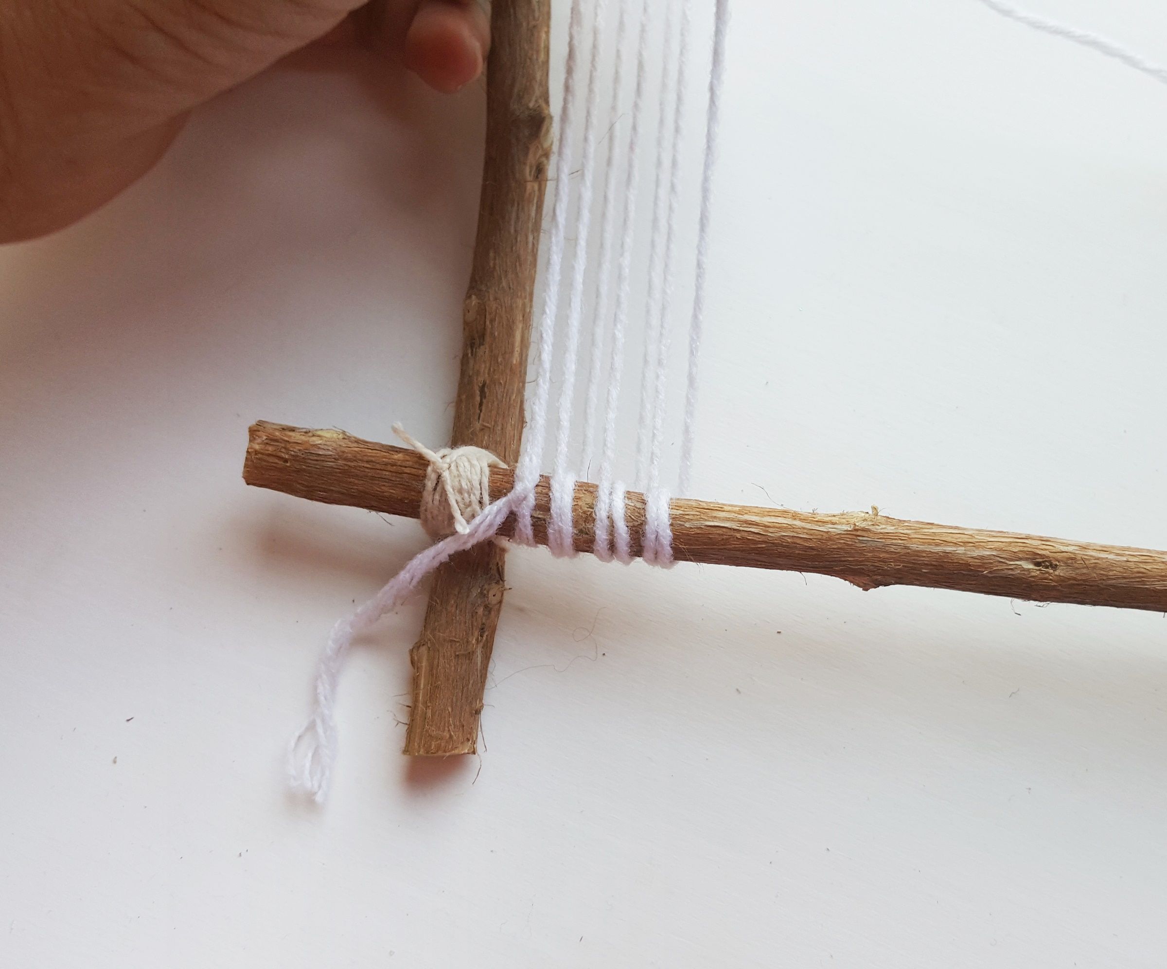 DIY Tapestry Weaving on Twig Frame : 11 Steps (with Pictures ...