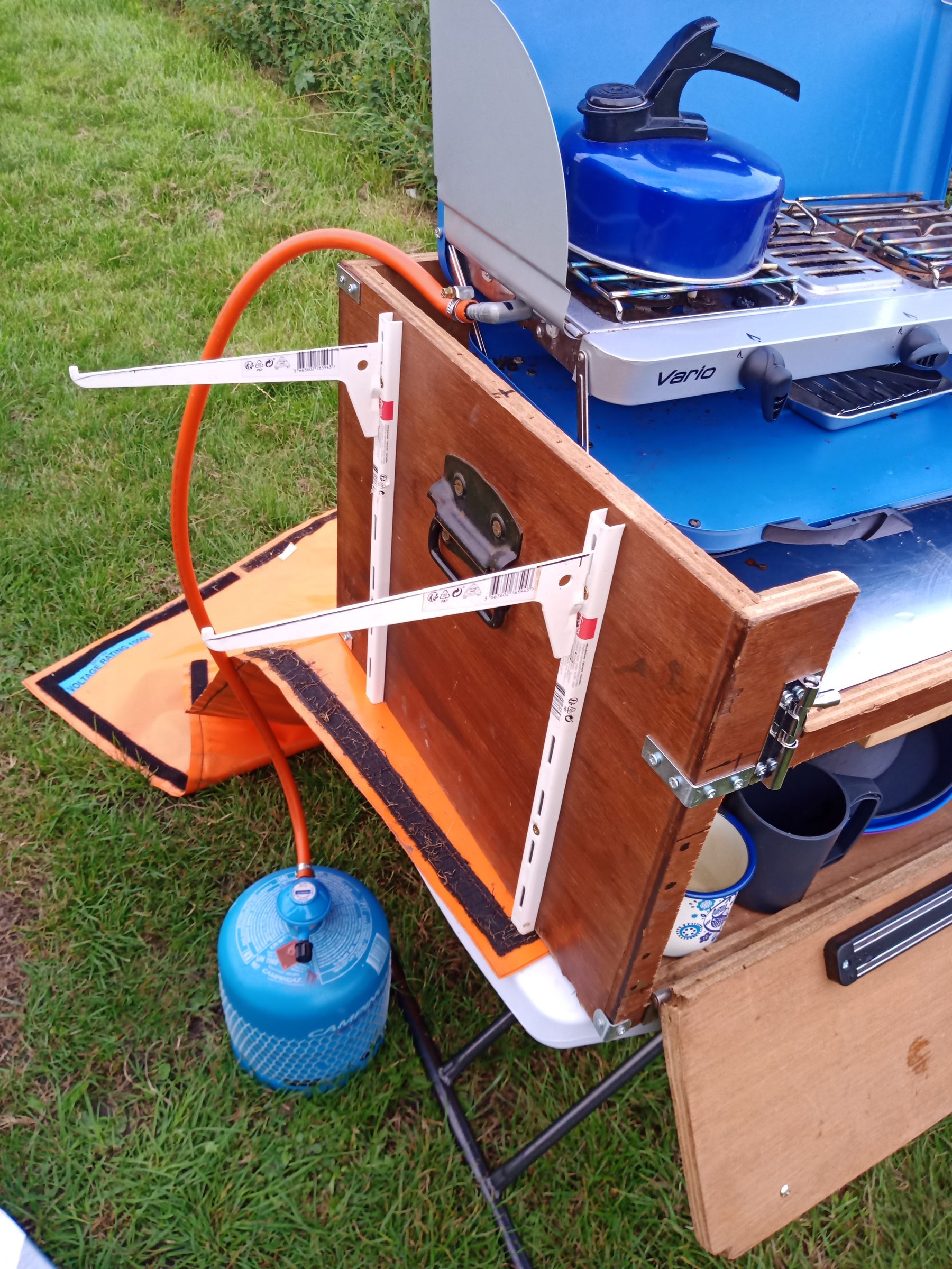 Chuck Box Camping Kitchen : 5 Steps - Instructables