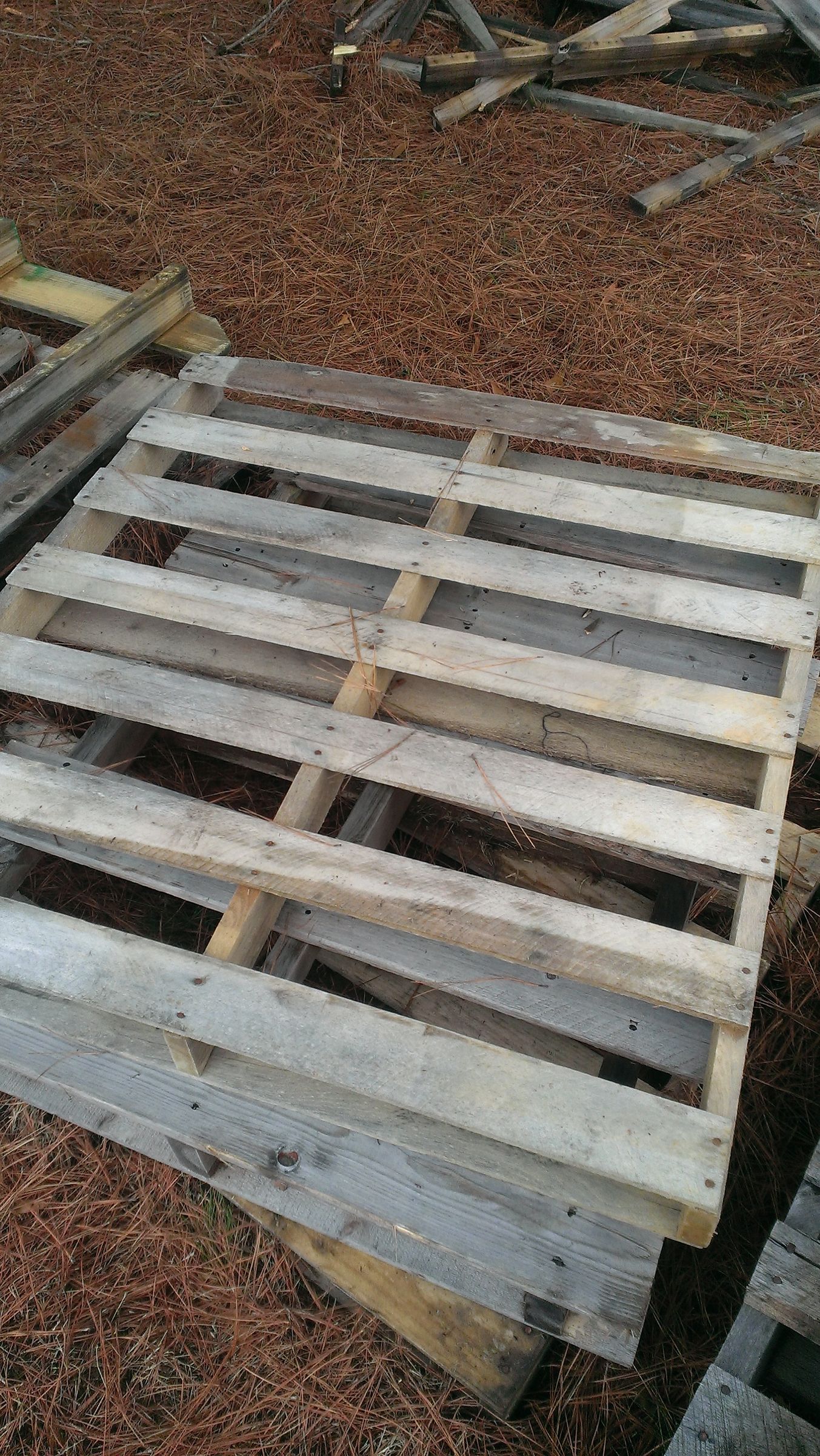 Gun Rack From Reclaimed Pallet Wood : 7 Steps - Instructables