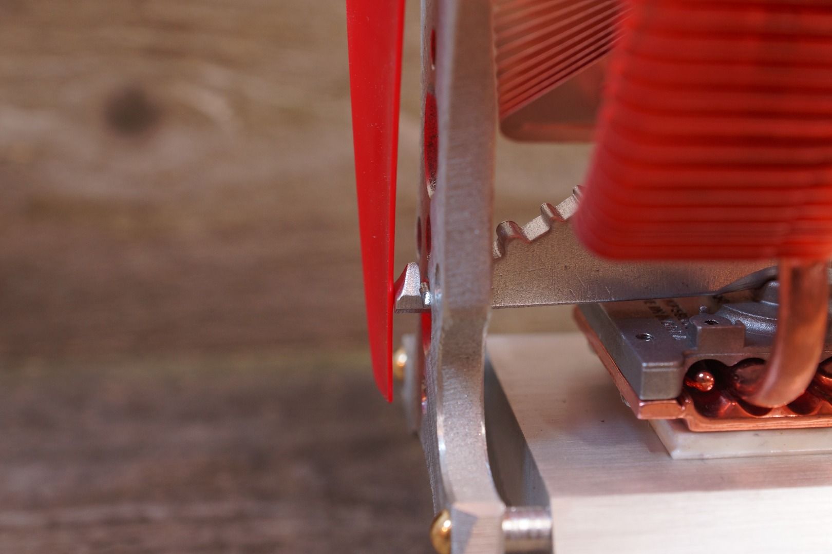 Peltier Fan / Phone Charger : 6 Steps (with Pictures) - Instructables