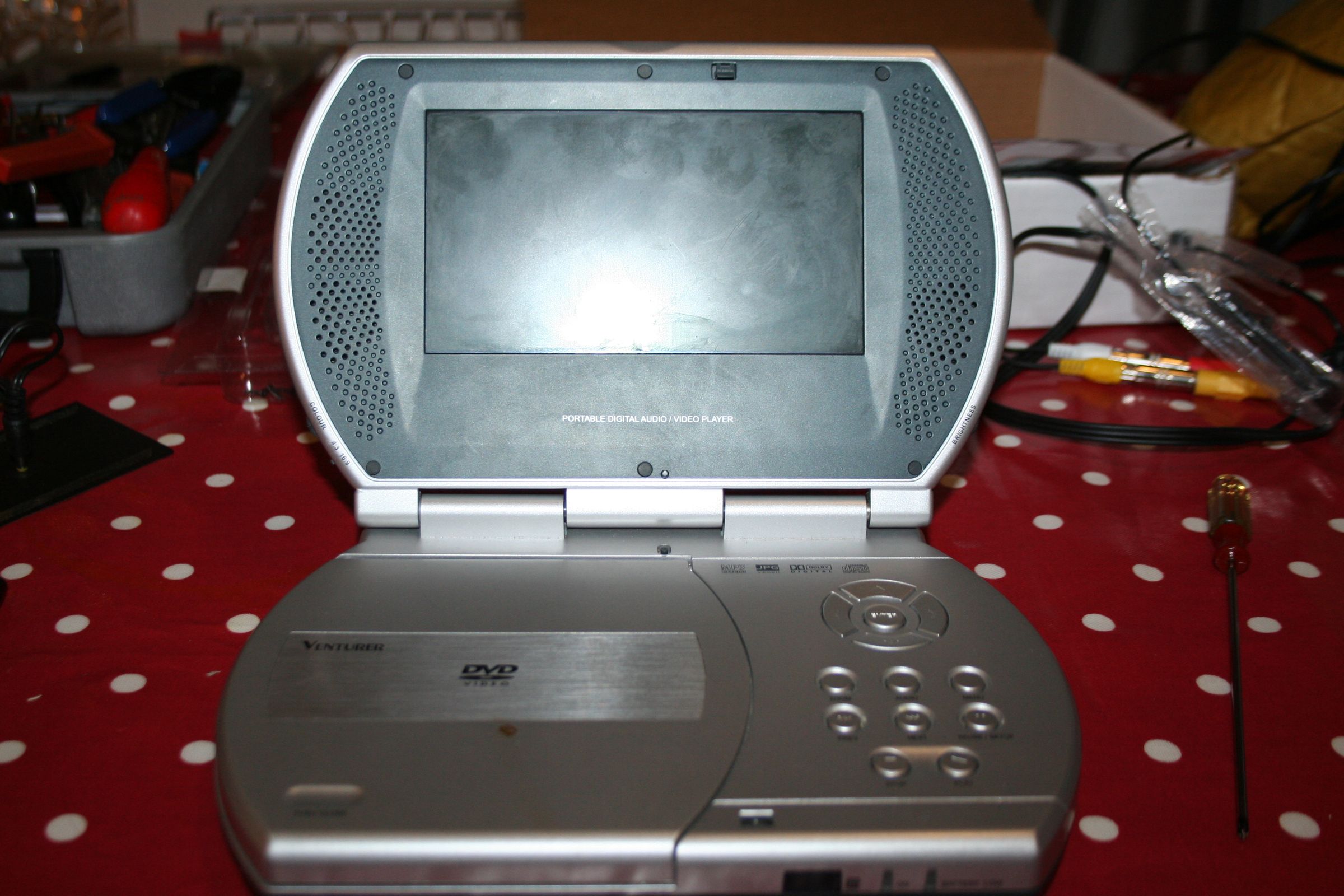 C64 Portable - Instructables