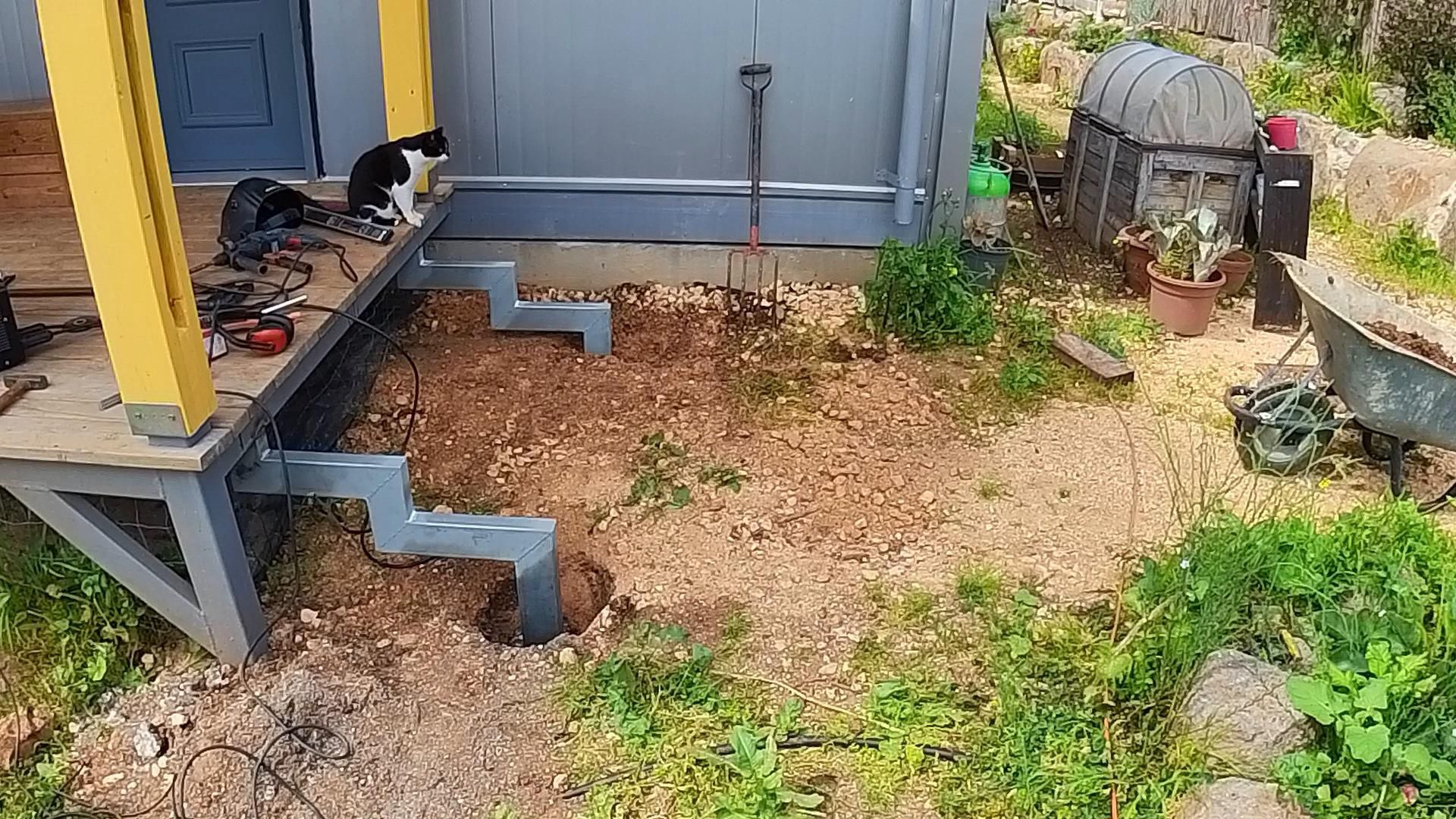 How to Build Stairs | Metal & Wood : 8 Steps (with Pictures ...