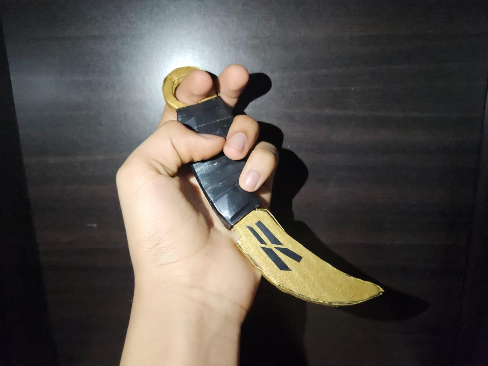 Cardboard Karambit : 8 Steps - Instructables