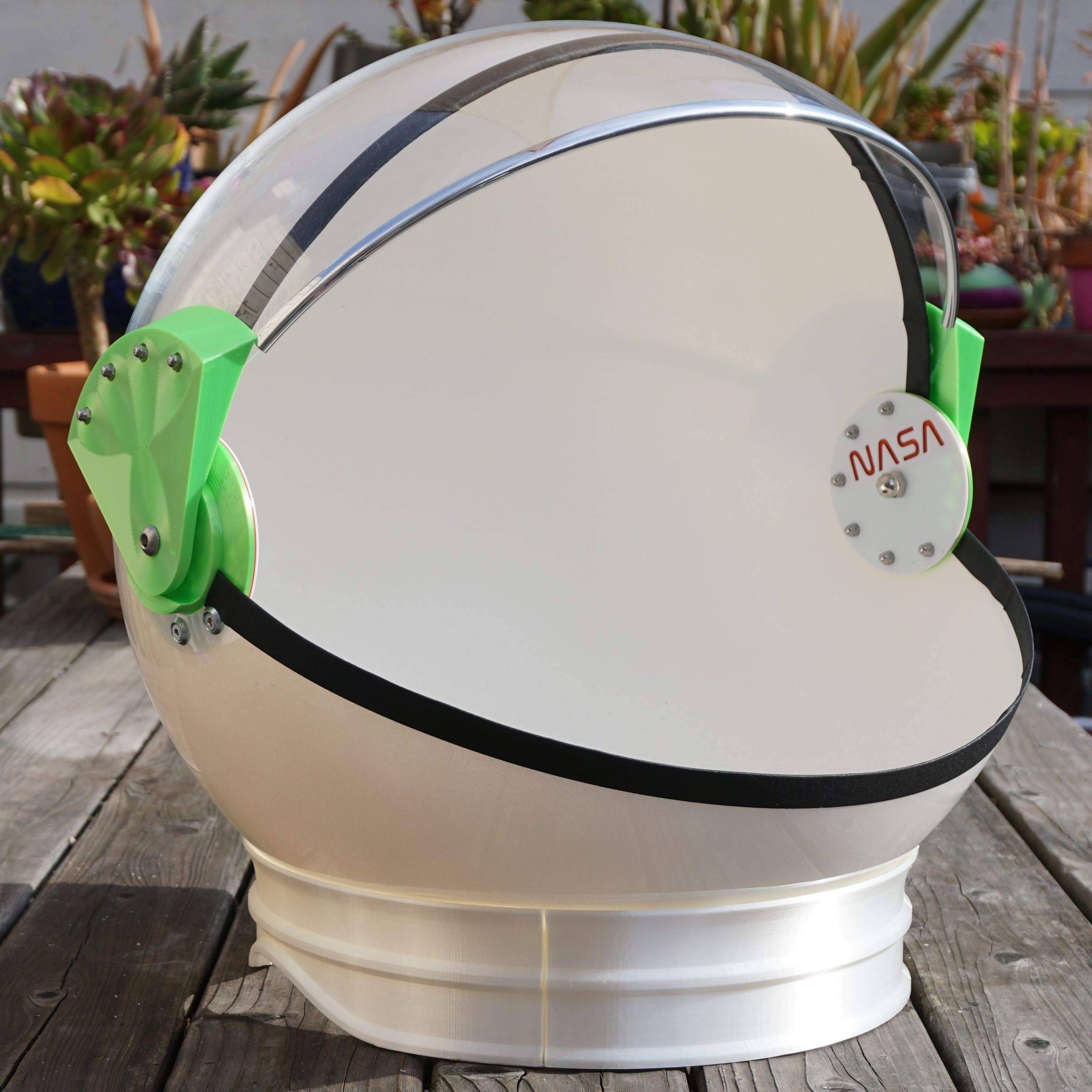 LED Space Helmet - 2019 Update : 8 Steps (with Pictures) - Instructables