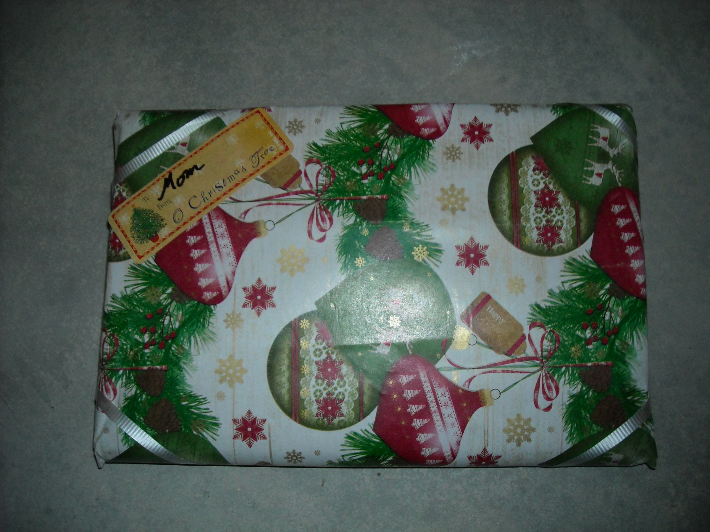 How to Wrap a Flat Gift : 5 Steps - Instructables