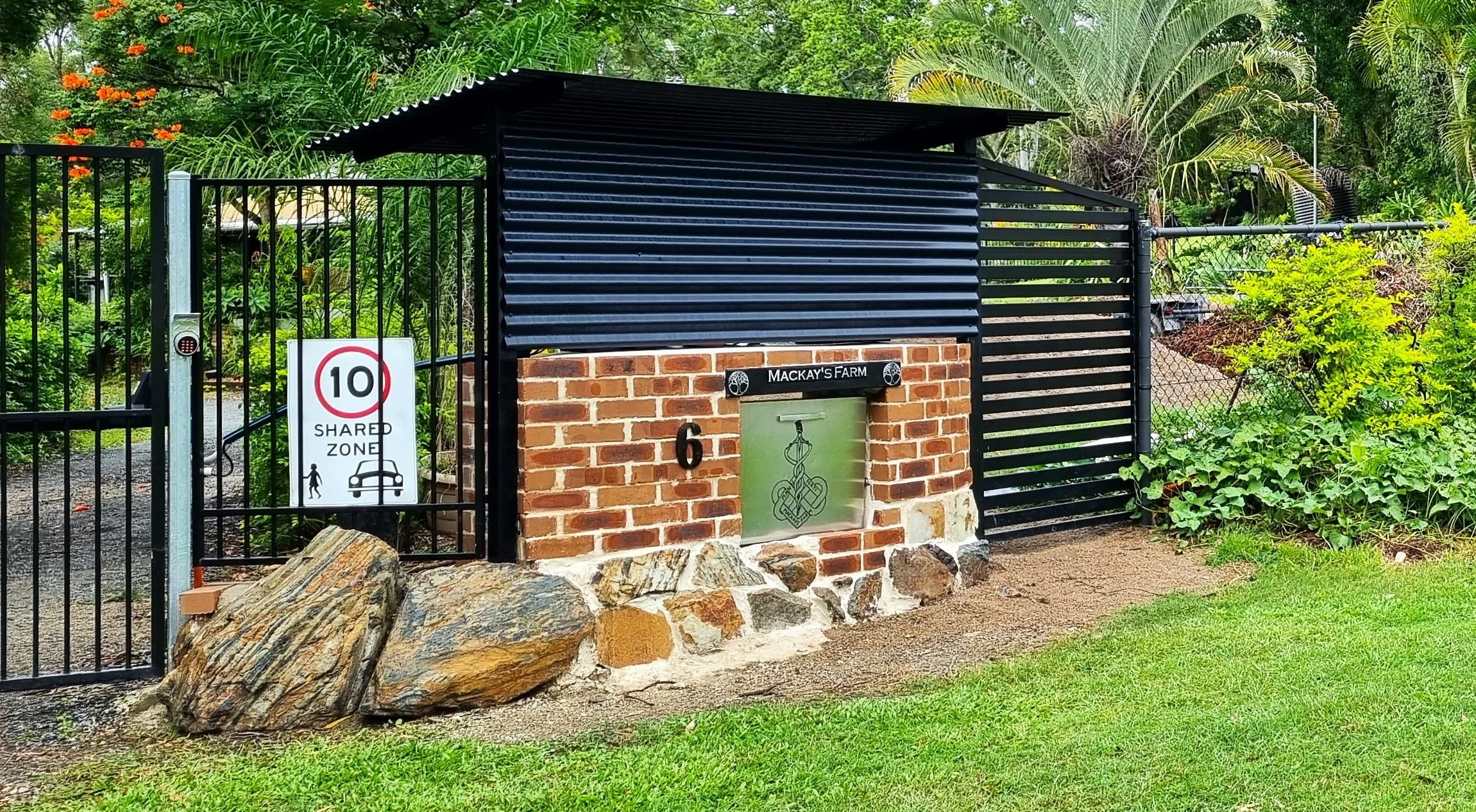 A Mackay's Mailbox : 10 Steps (with Pictures) - Instructables