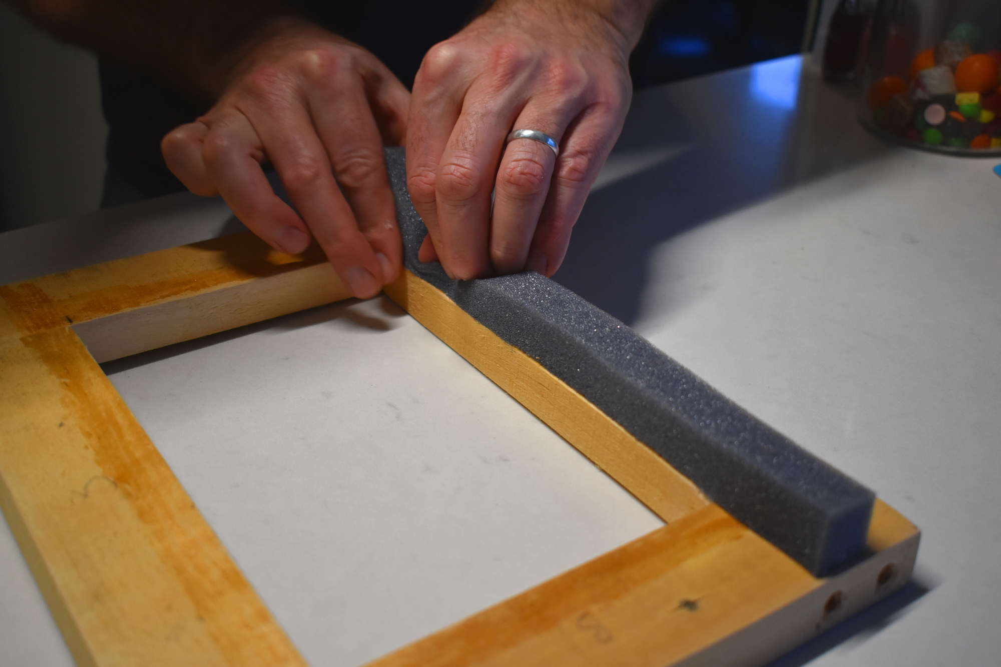 Paper Mould and Deckle : 4 Steps (with Pictures) - Instructables