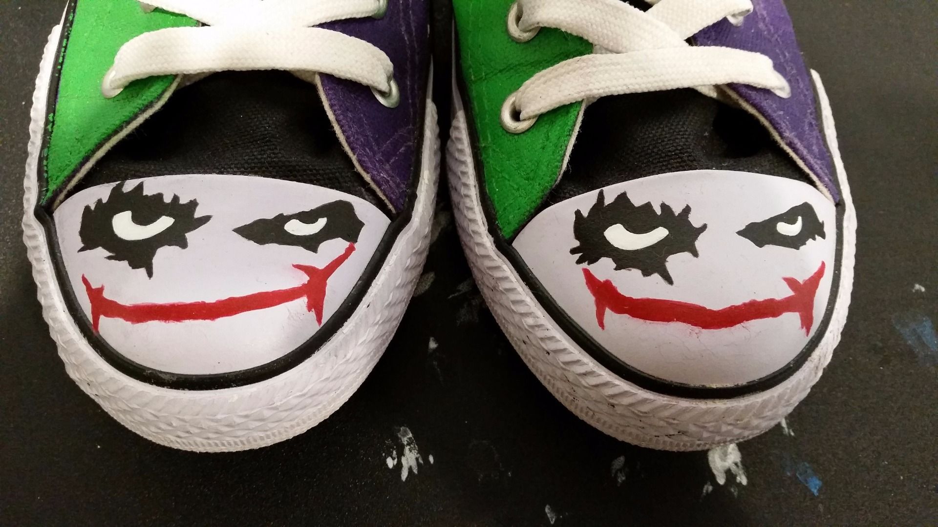 Harley Quinn/Joker DC Comics Shoes : 8 Steps (with Pictures ...