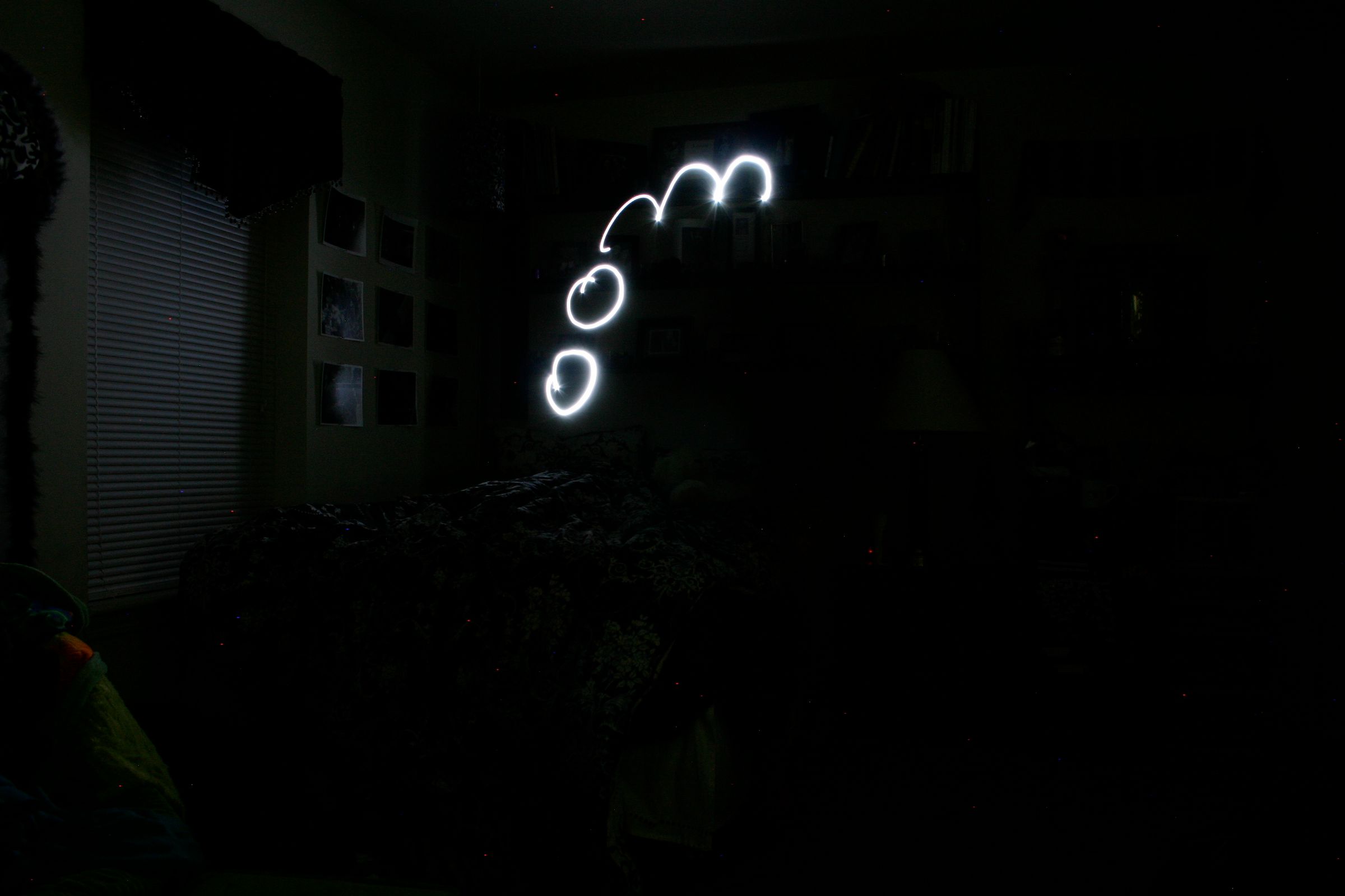 How to Create a Light Stop Motion Video : 4 Steps - Instructables