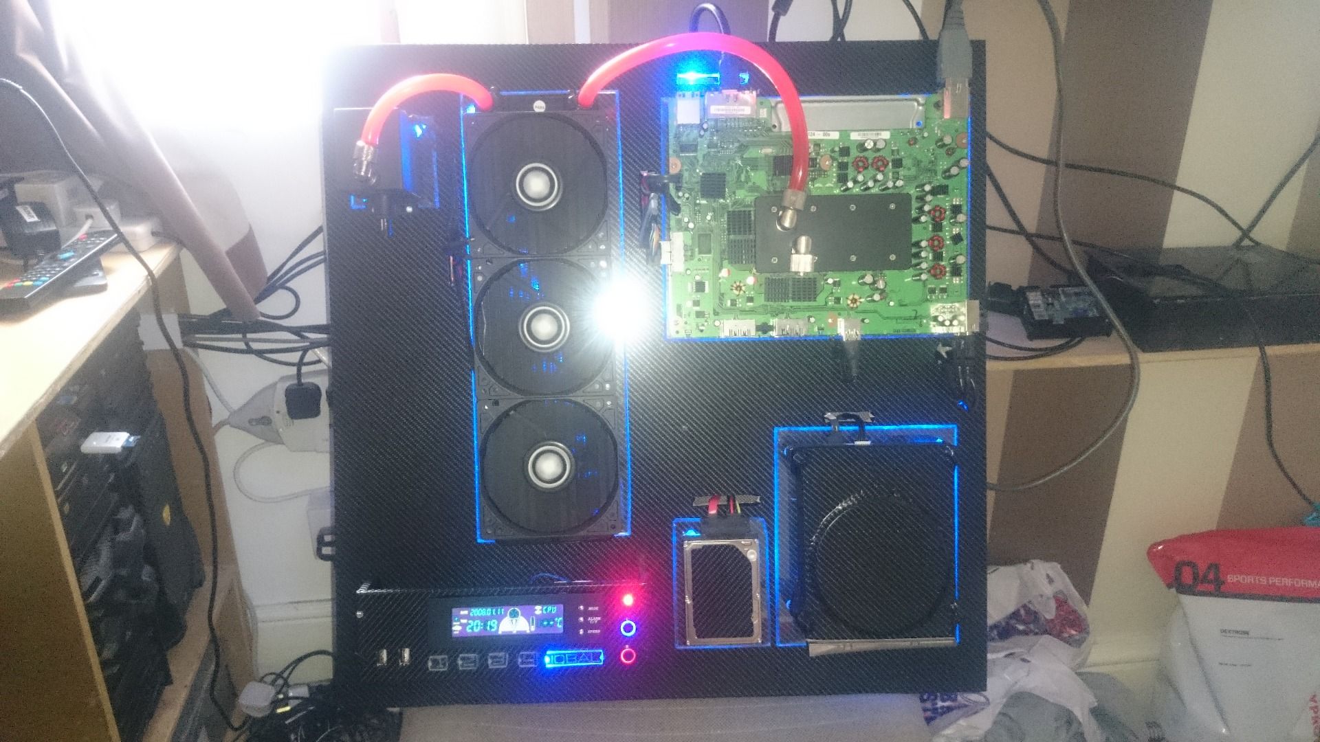 Water Cooled and Wall Mounted Xbox 360 : 11 Steps (with Pictures ...