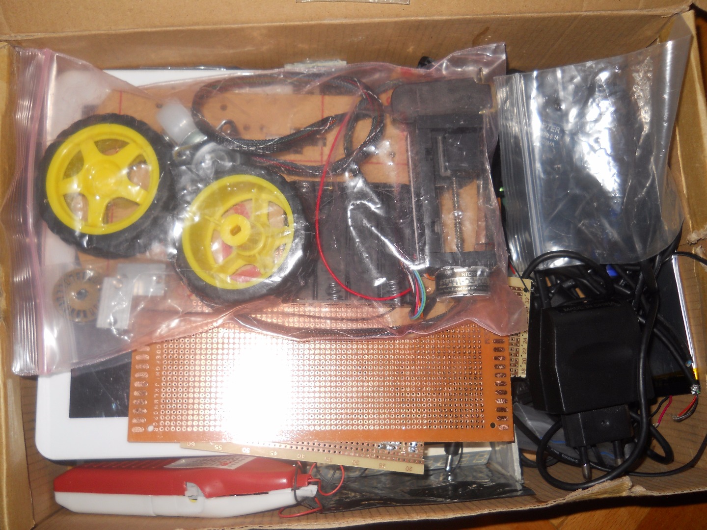 Make a One Desk Electronics Lab (in a Small Place, for Beginners) : 17 ...