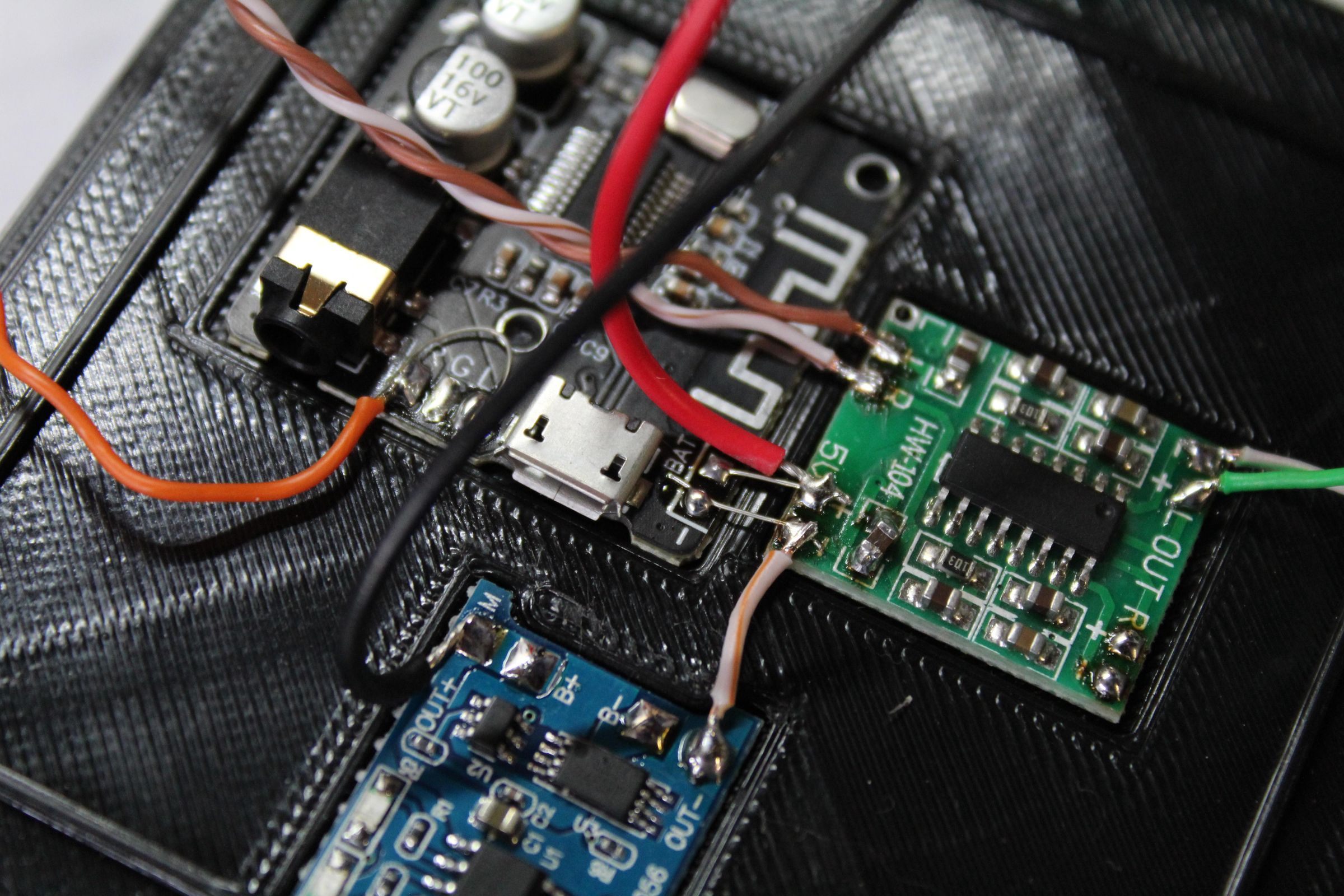 Retro Battery Powered Bluetooth Speaker : 10 Steps (with Pictures ...