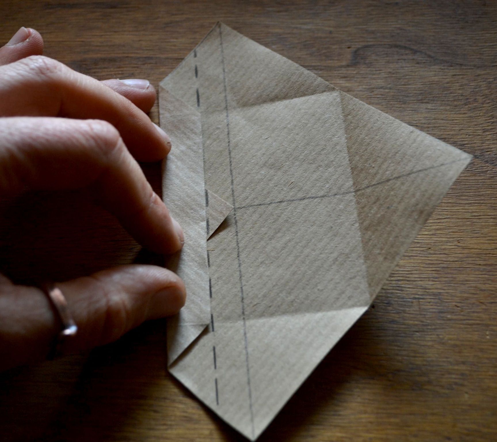 SIMPLE PAPER BOX : 10 Steps (with Pictures) - Instructables