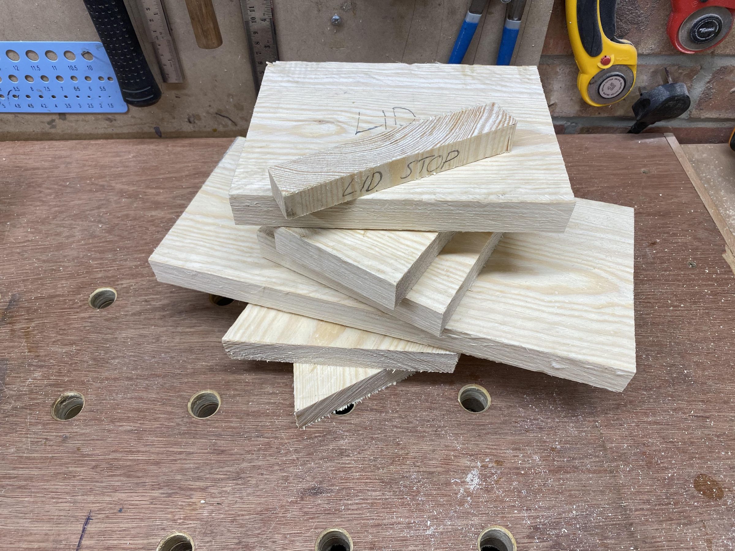Single Plank Bat Box : 8 Steps (with Pictures) - Instructables