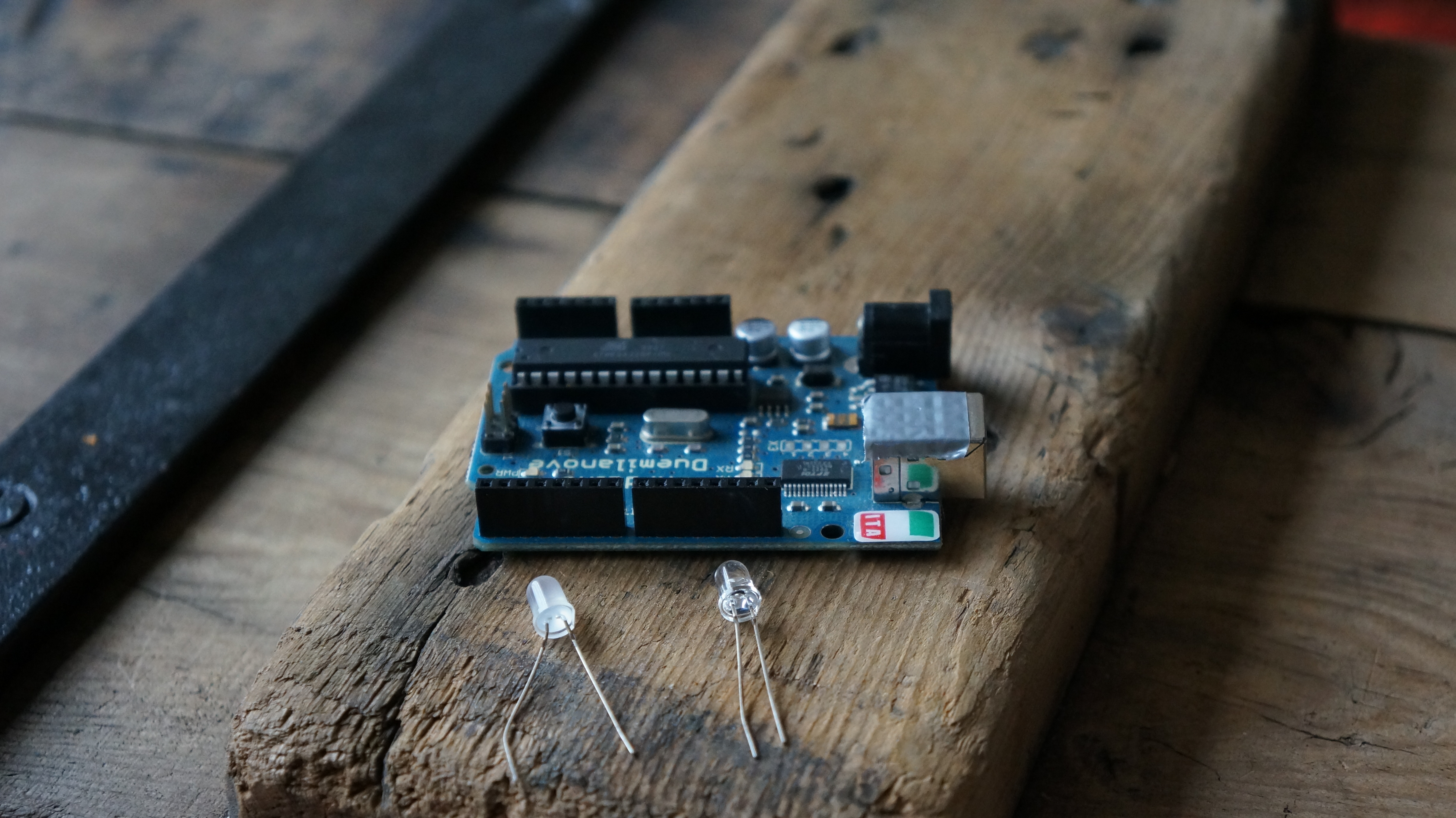 Better LED As Light Sensor : 4 Steps (with Pictures) - Instructables