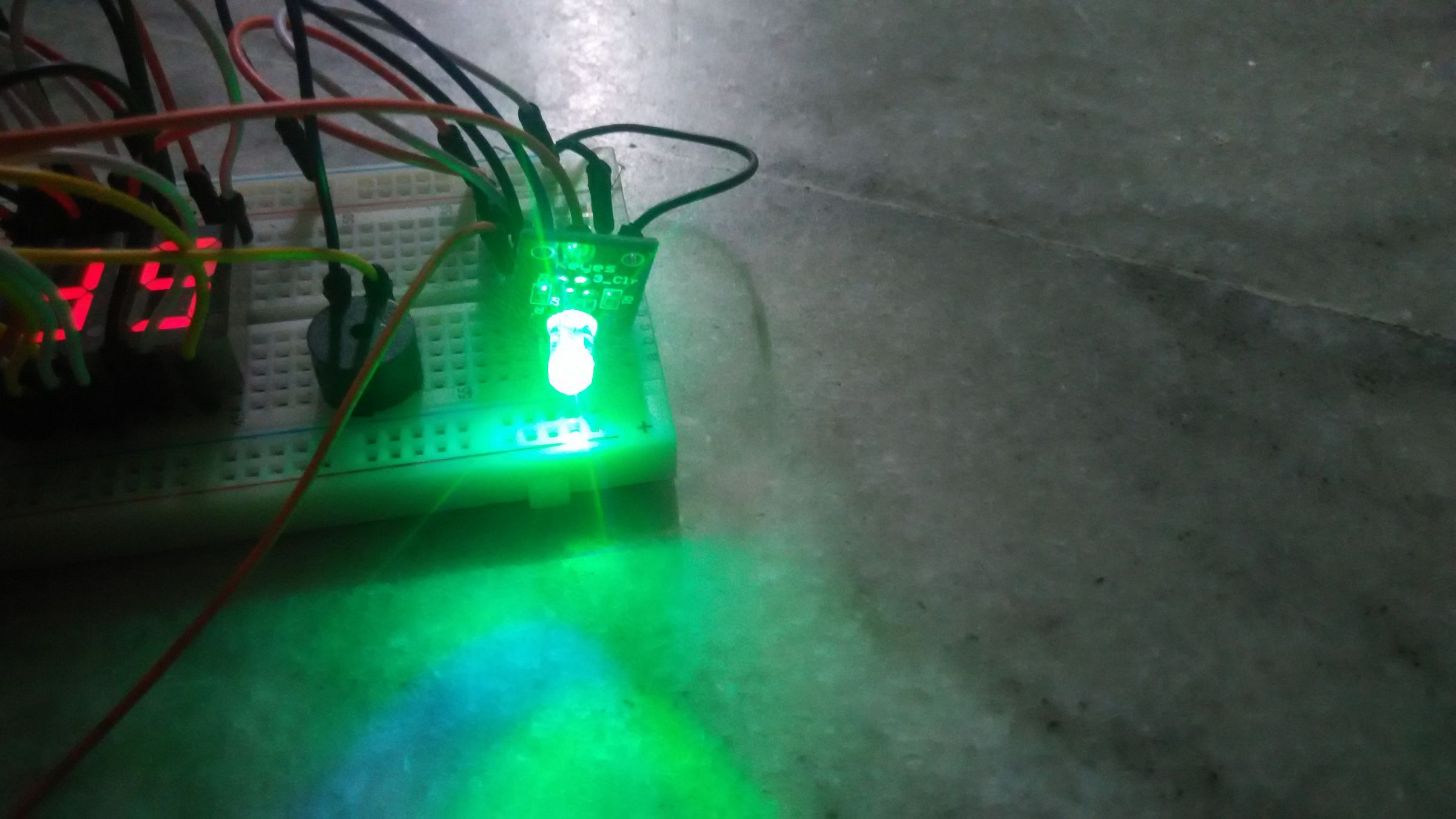 DIY Room Temperature Detector : 4 Steps (with Pictures) - Instructables