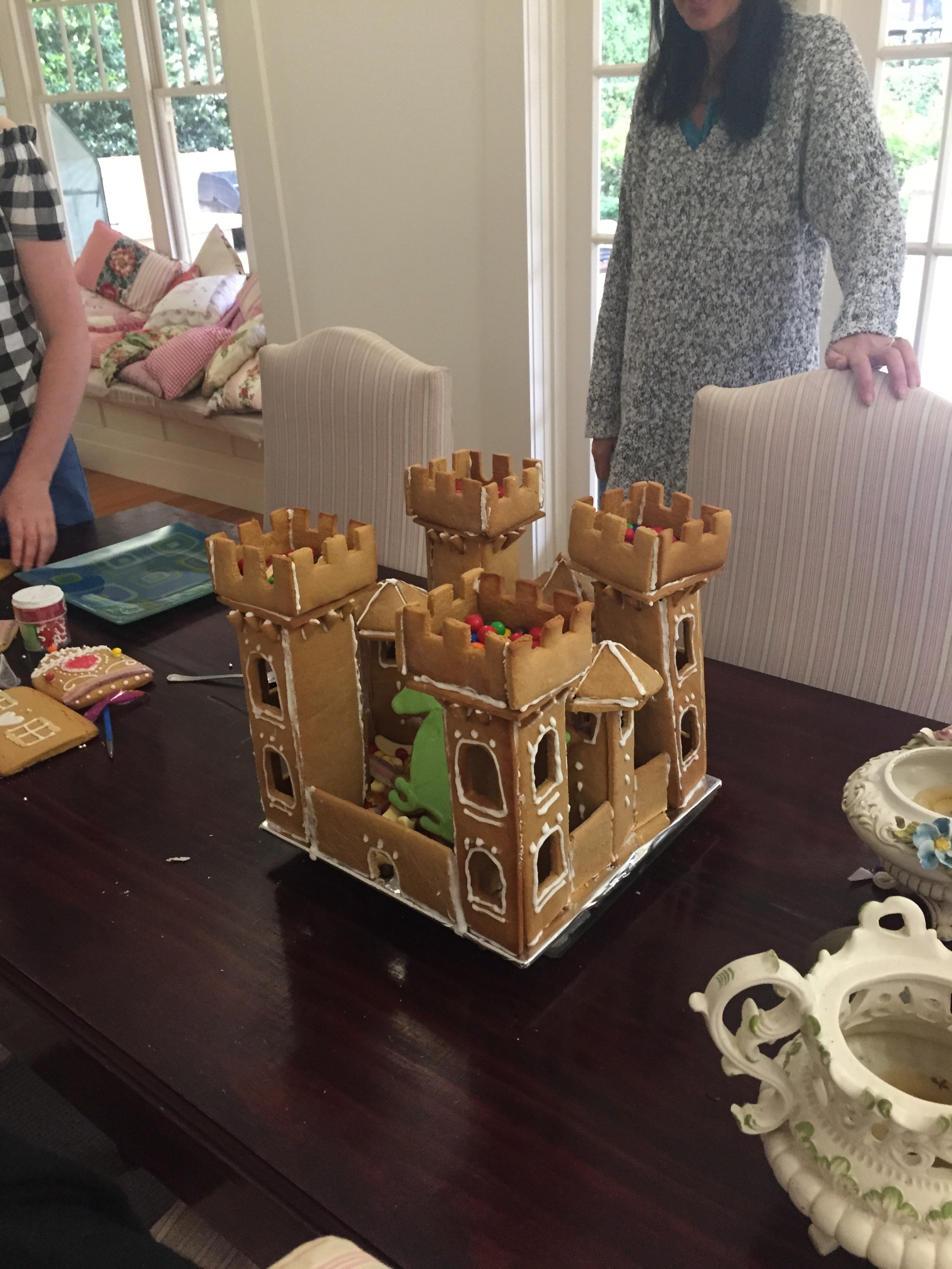 Gingerbread Castle : 6 Steps (with Pictures) - Instructables