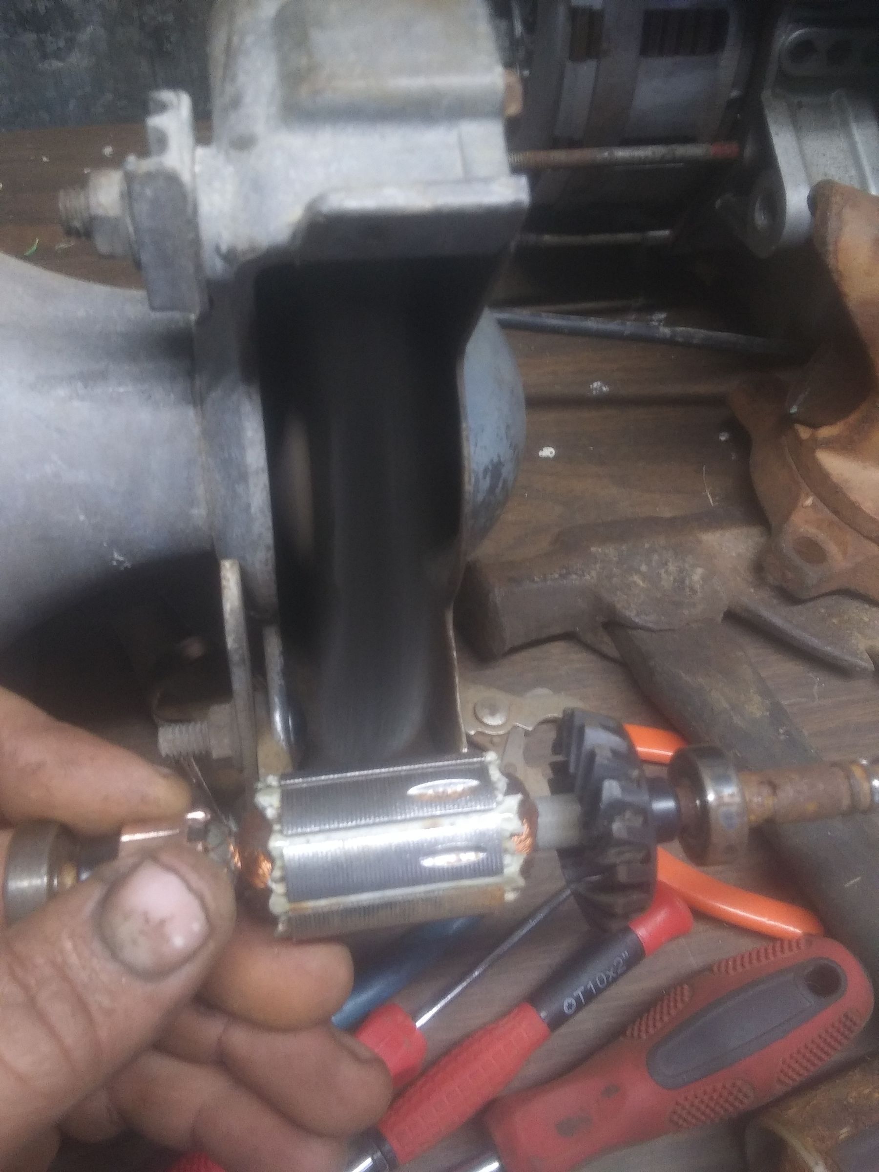 How to Restore an Old Dremel Tool and Replace Brushes : 7 Steps ...