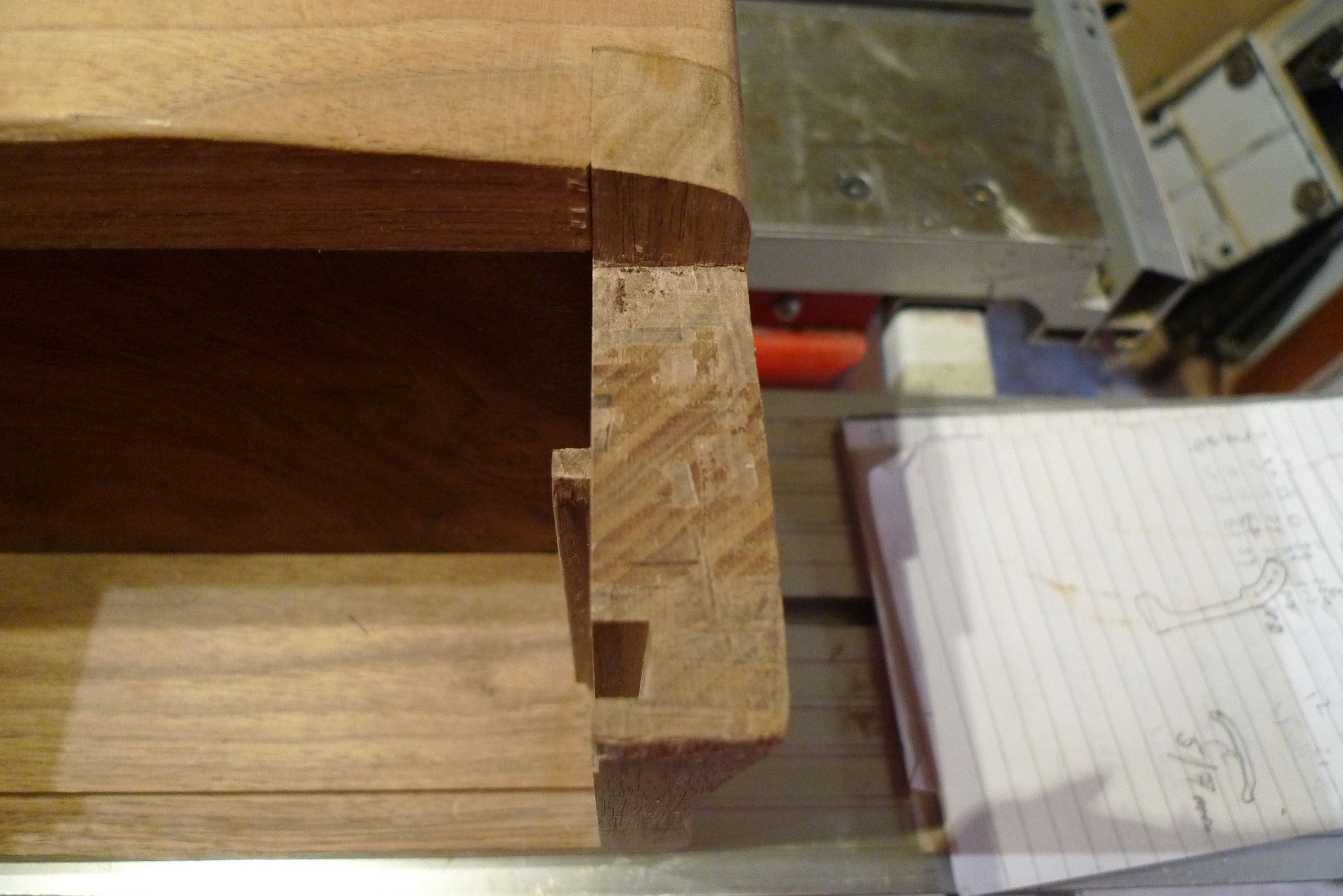 Finishing Walnut Box With Integral Hinge : 7 Steps (with Pictures ...