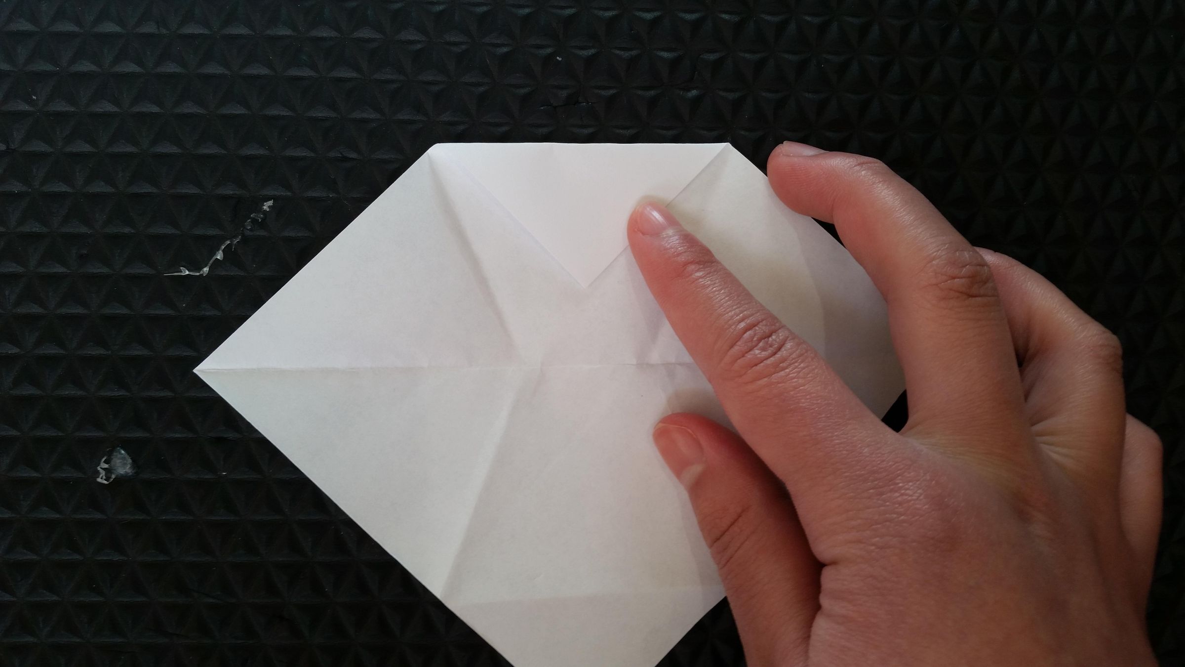 How to Make a Paper Worm Slinky : 5 Steps - Instructables