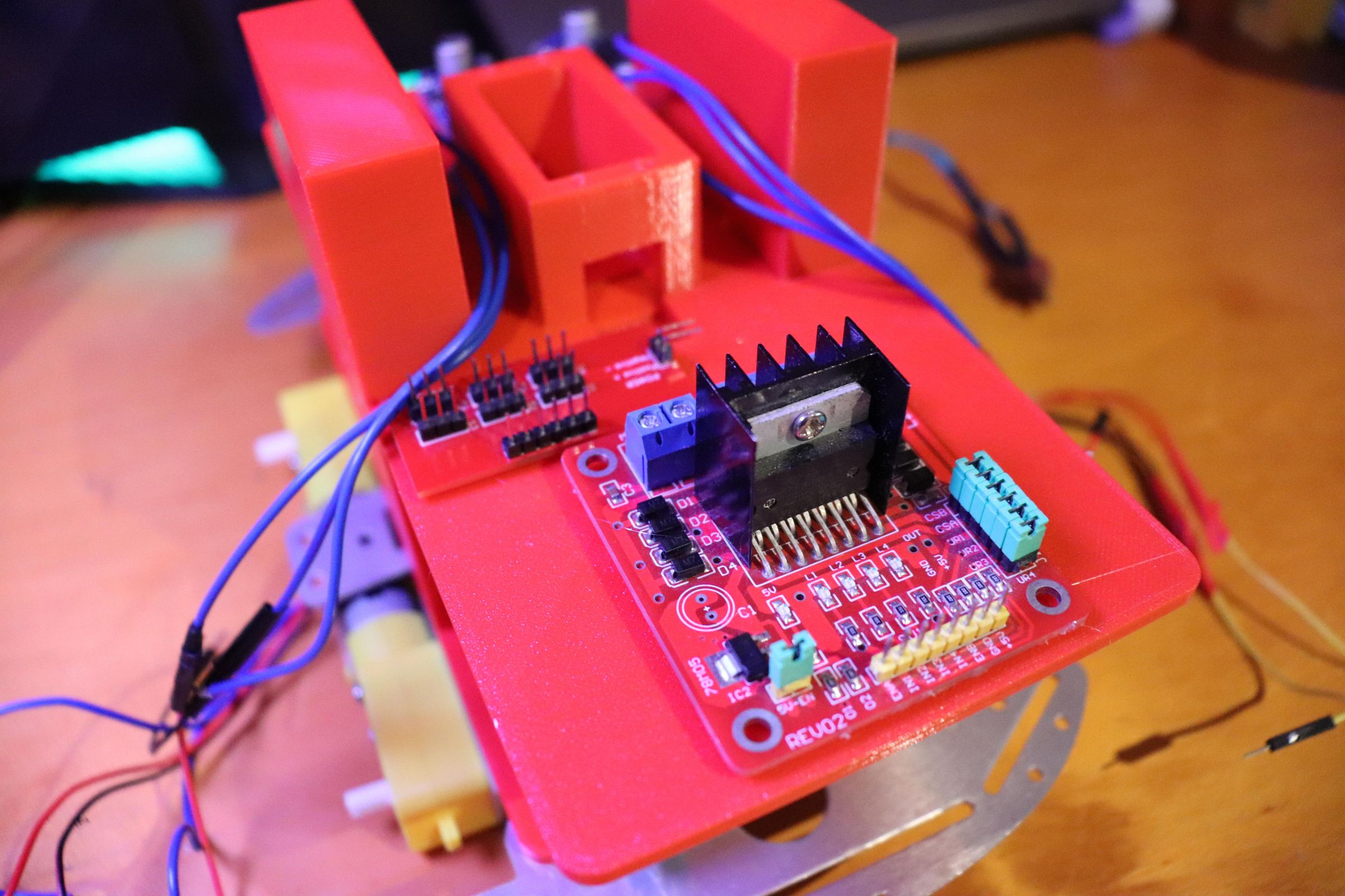Bluetooth Controlled Claw Robot : 20 Steps (with Pictures) - Instructables