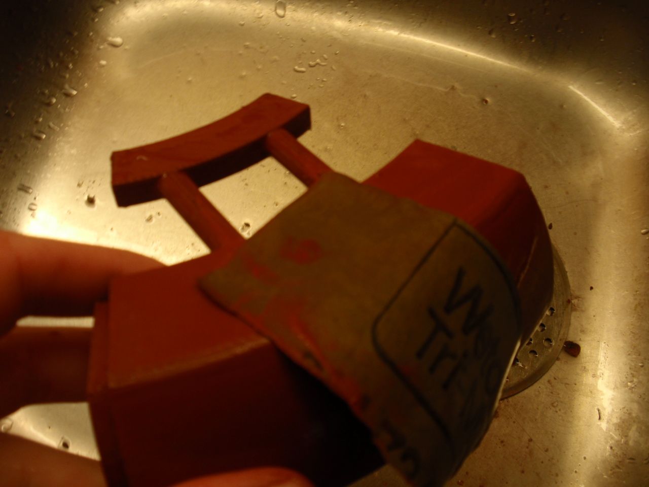 A Fully 3D Printable GlaDOS Robotic Ceiling Arm Lamp : 11 Steps (with ...