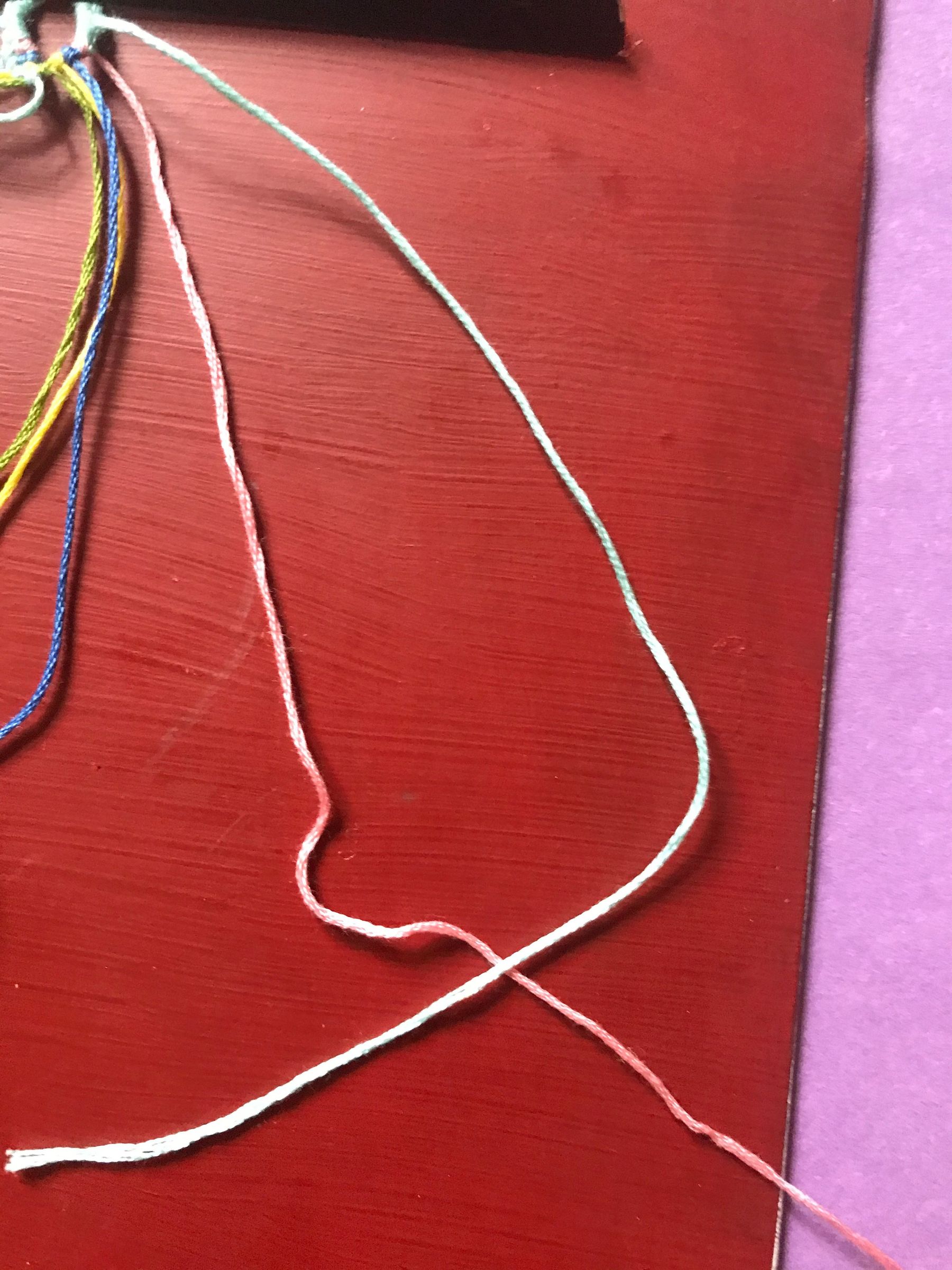Friendship Bracelet With Teardrop Loop and Triangle Ending : 7 Steps - Instructables