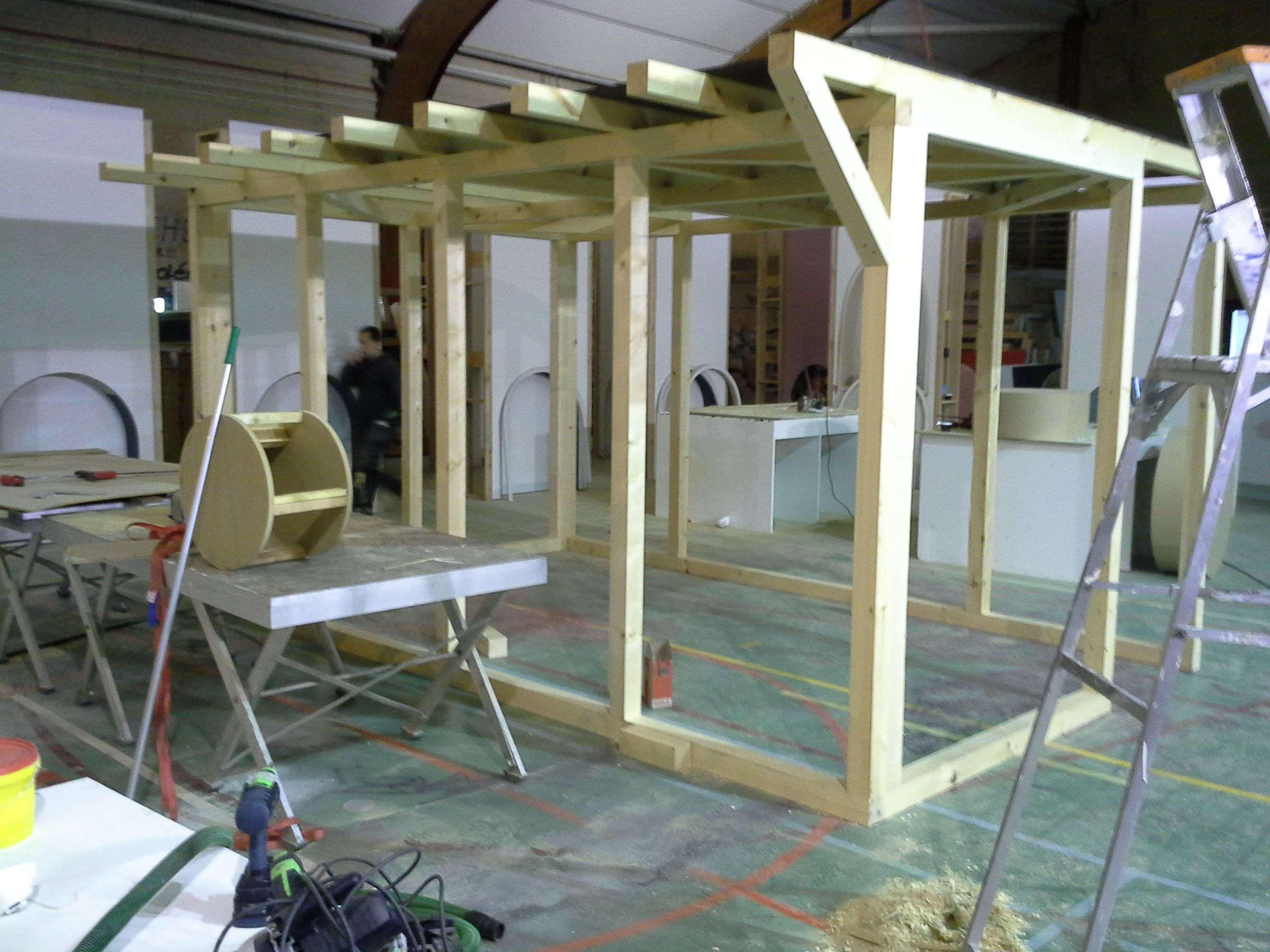 2 Level Reception Desk : 8 Steps (with Pictures) - Instructables
