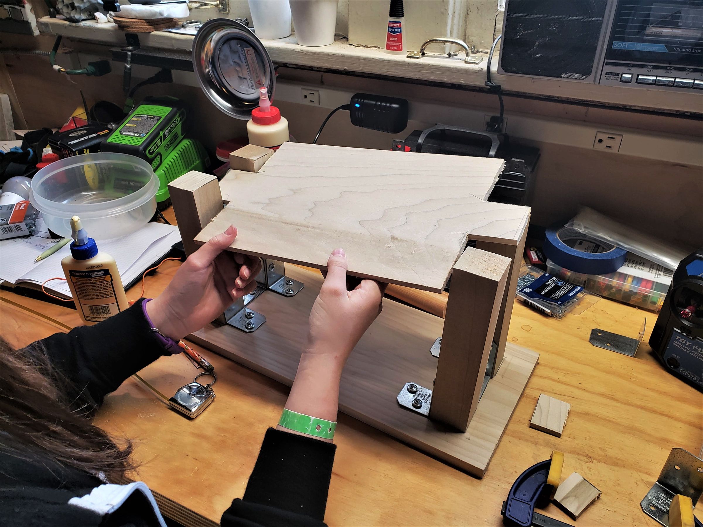 Mini Robotic Table (prototype) : 6 Steps - Instructables