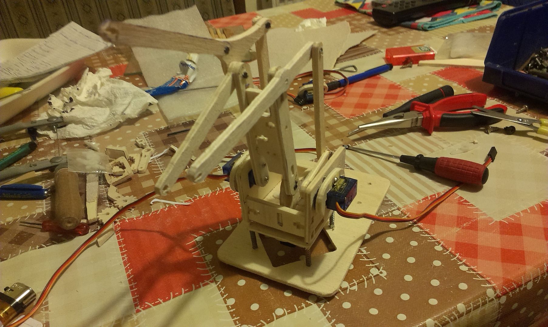 Hand-Made MeArm : 7 Steps (with Pictures) - Instructables