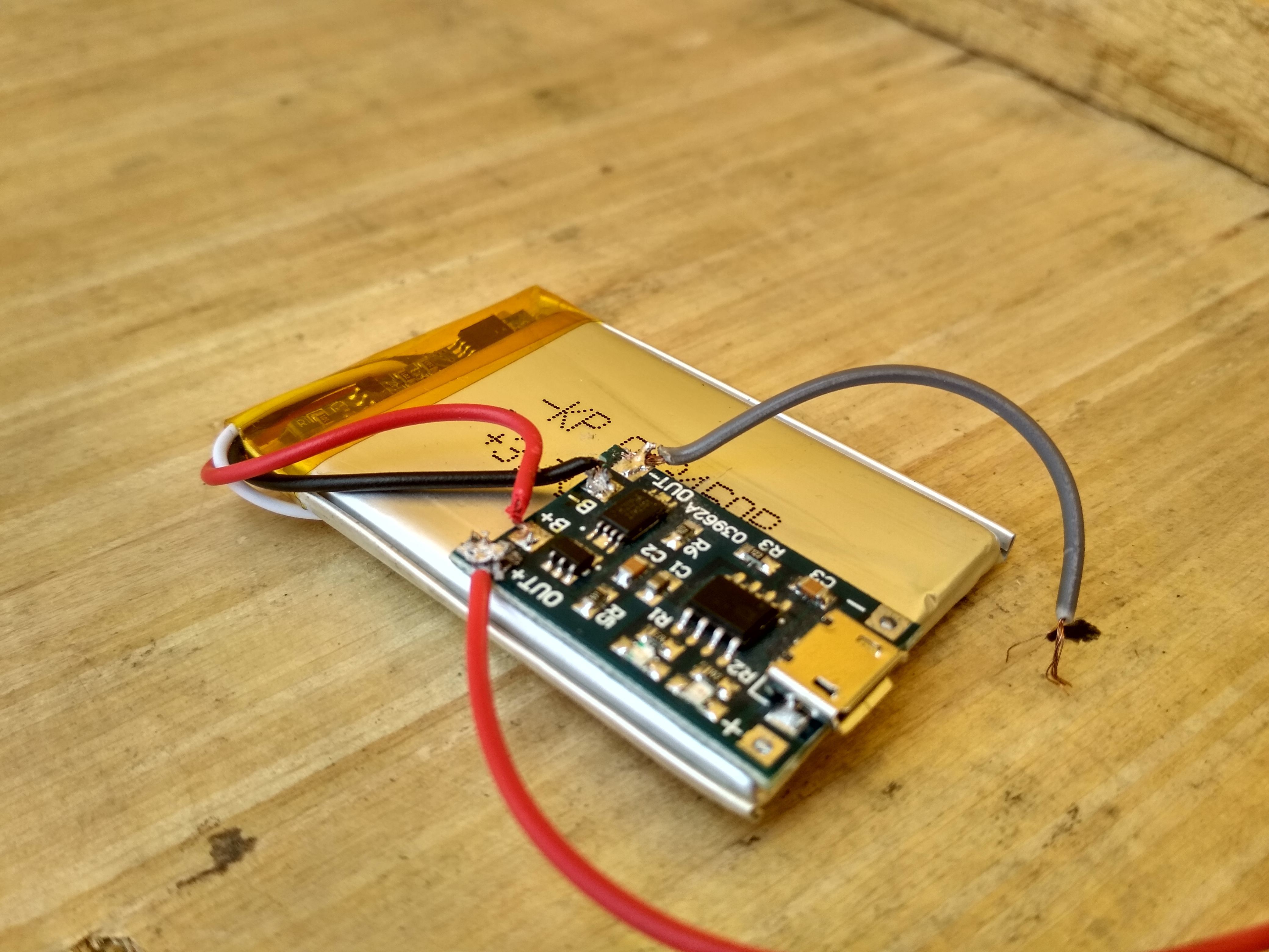 Iron Man's Arc Reactor That Pulses With Your Heart Beat : 5 Steps (with ...