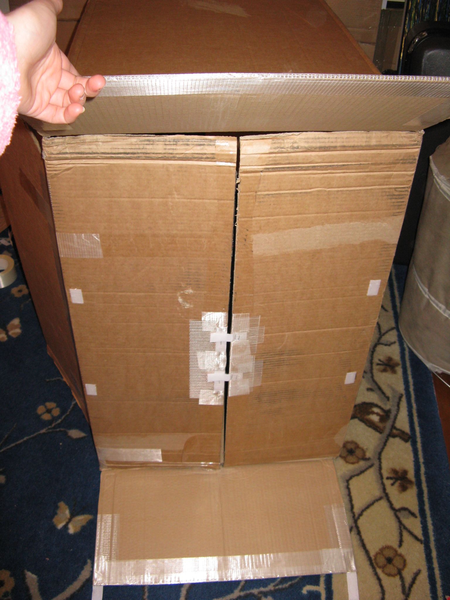 Spaceship for Kids Fold-able Made From Cardboard : 5 Steps (with ...
