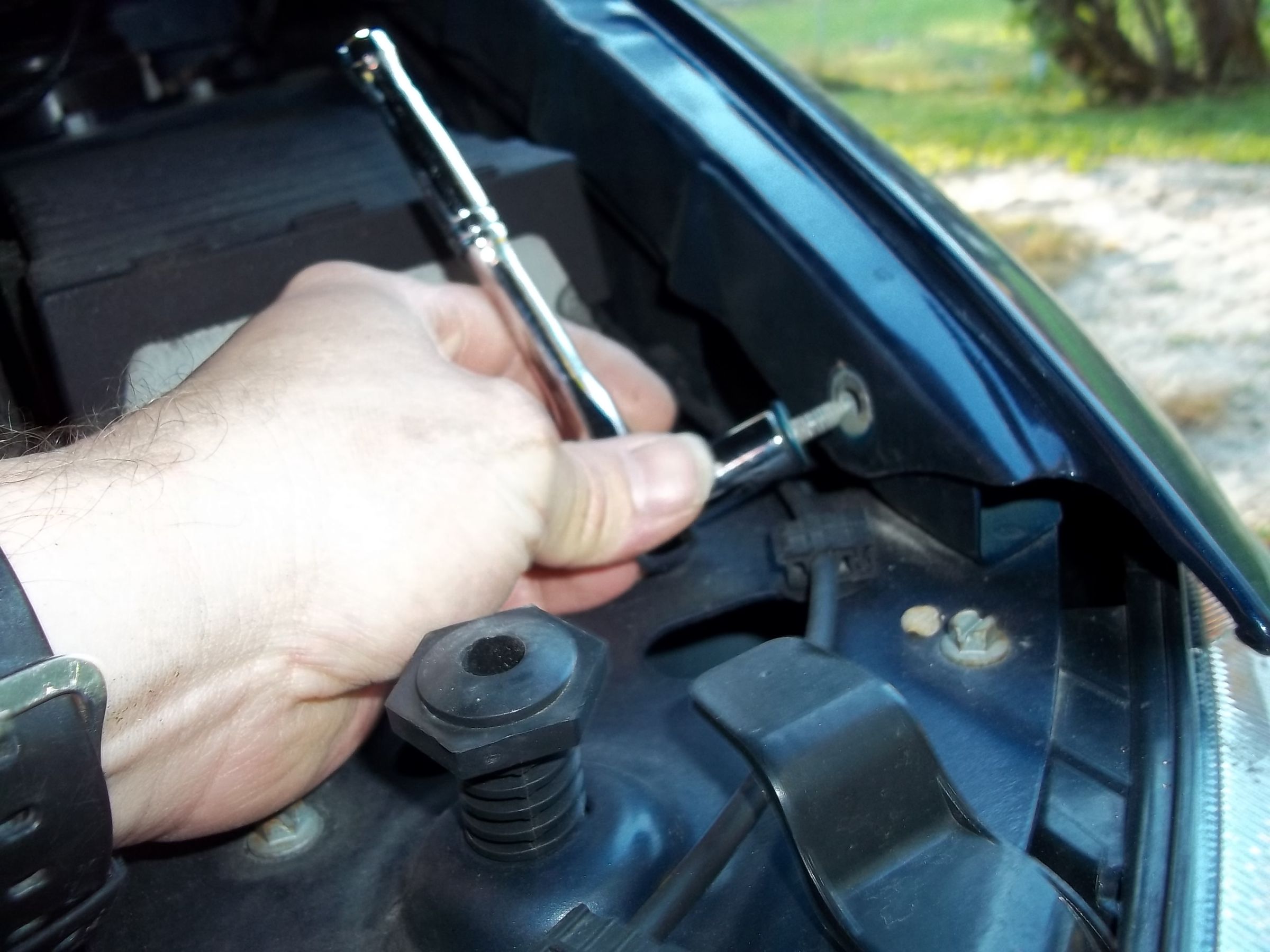 Car Tie Down Anchors, the Easy Way to Tie Anything to Your Car Roof ...